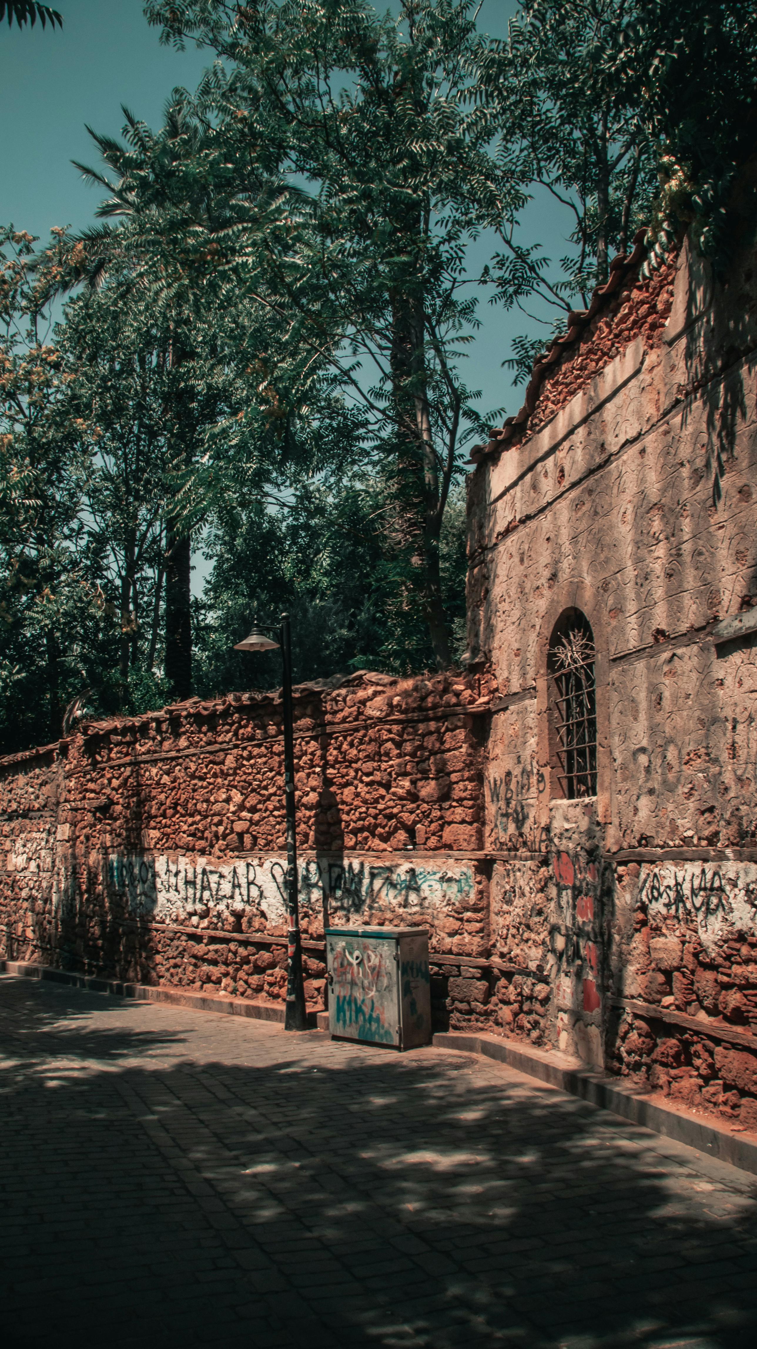 Vandalised Photos, Download The BEST Free Vandalised Stock Photos & HD ...