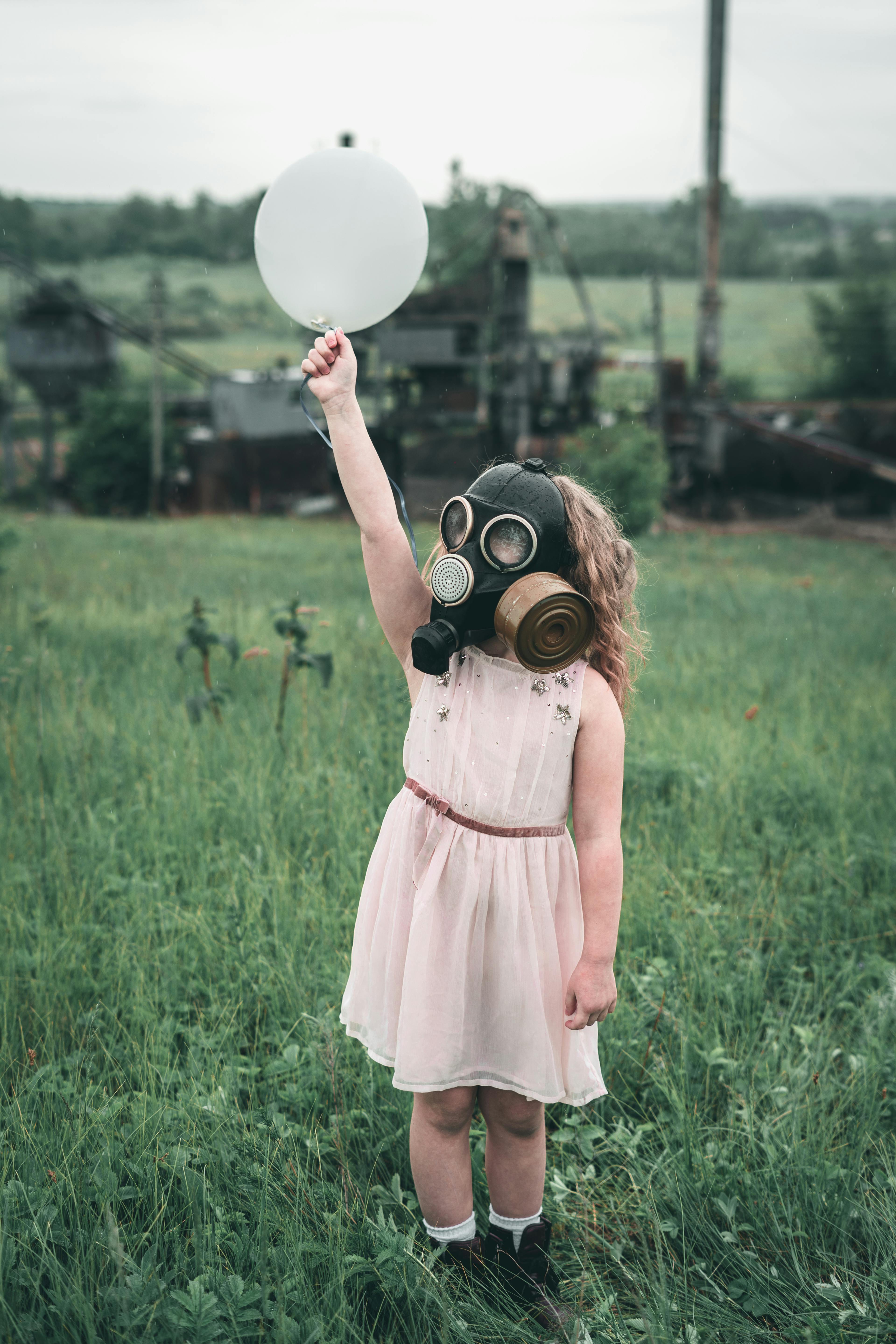 Running Children wearing Gas Mask · Free Stock Photo