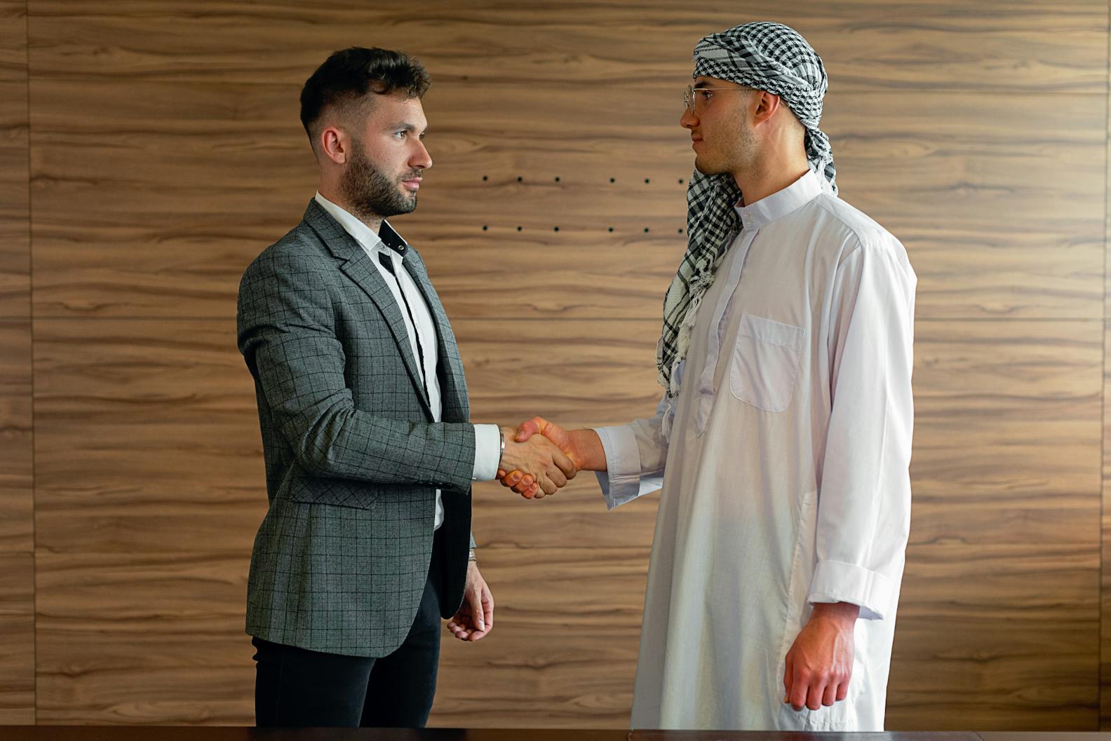 Joint Bookrunner Role in Financial Markets Explained Clearly