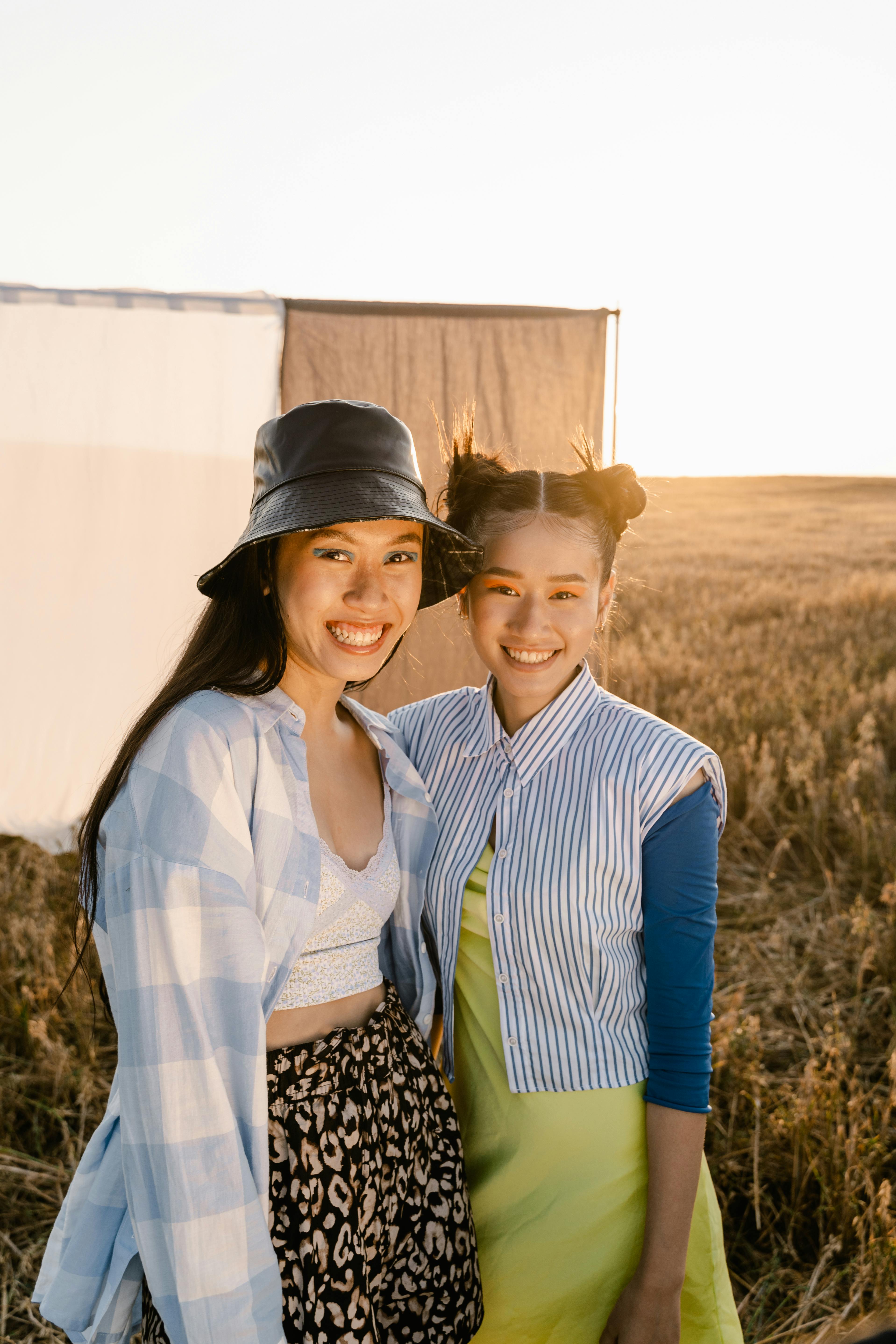 Models Posing Together · Free Stock Photo