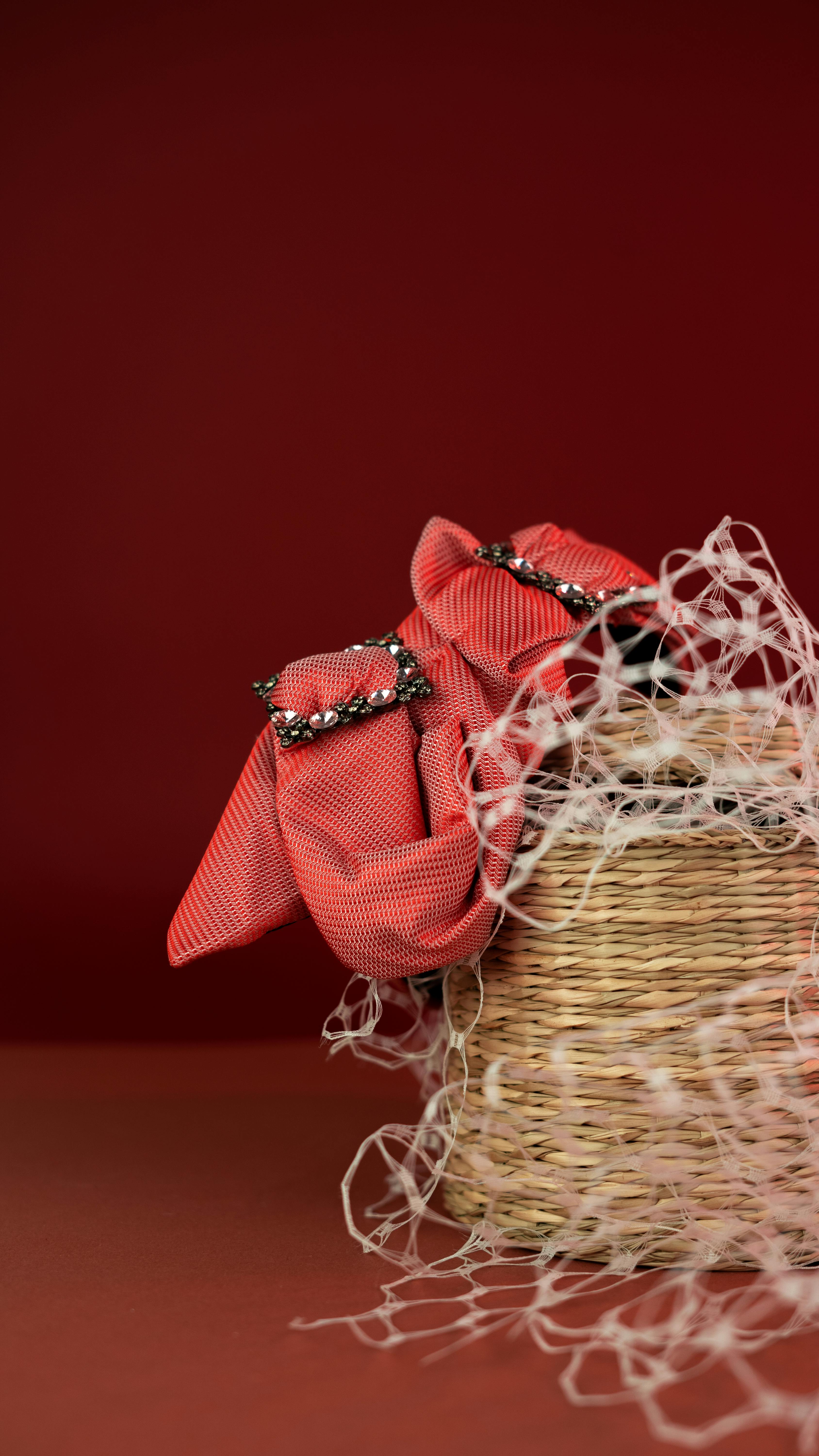 Gift Loop Photos, Download Free Gift Loop Stock Photos & HD Images