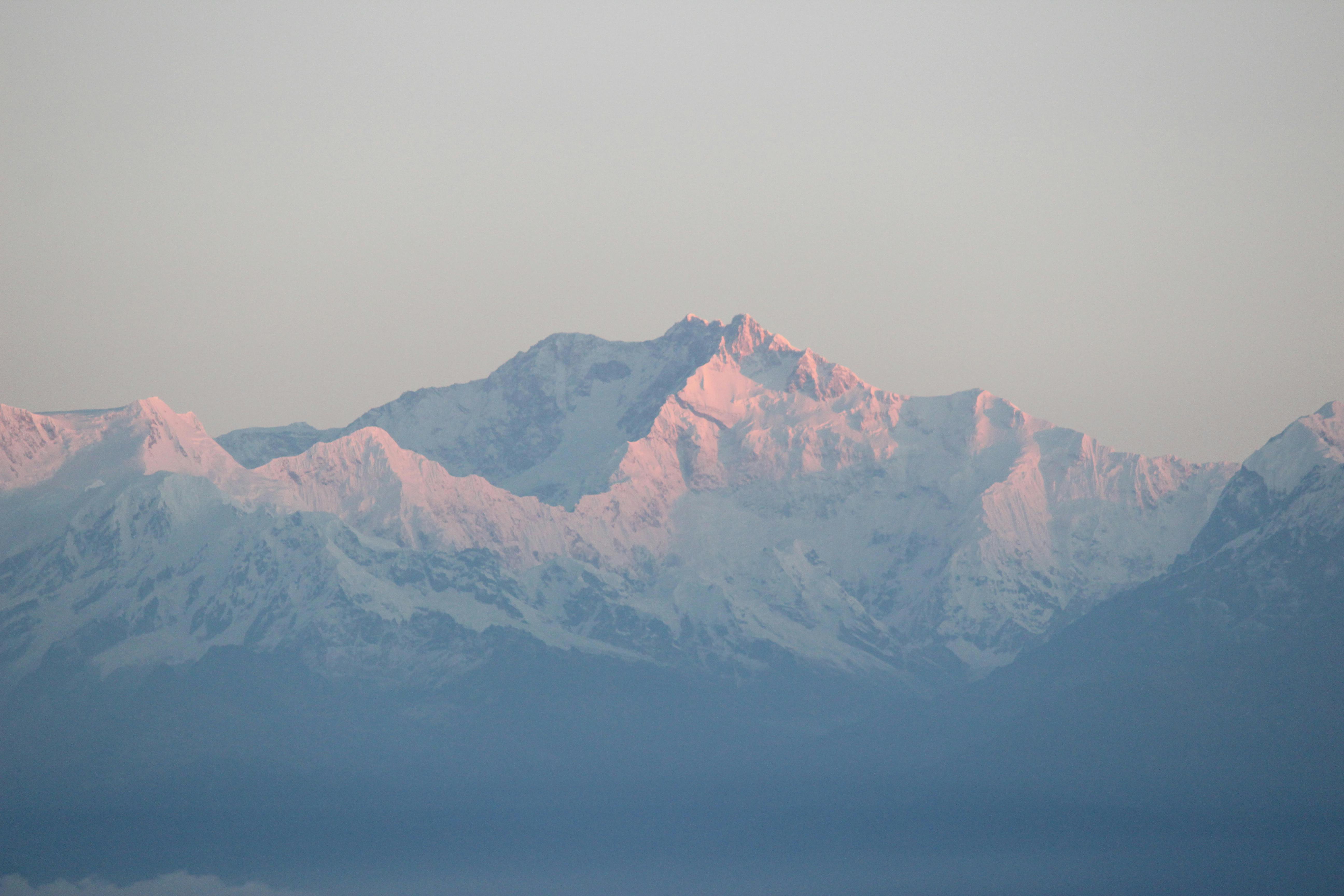 Mountain Range · Free Stock Photo