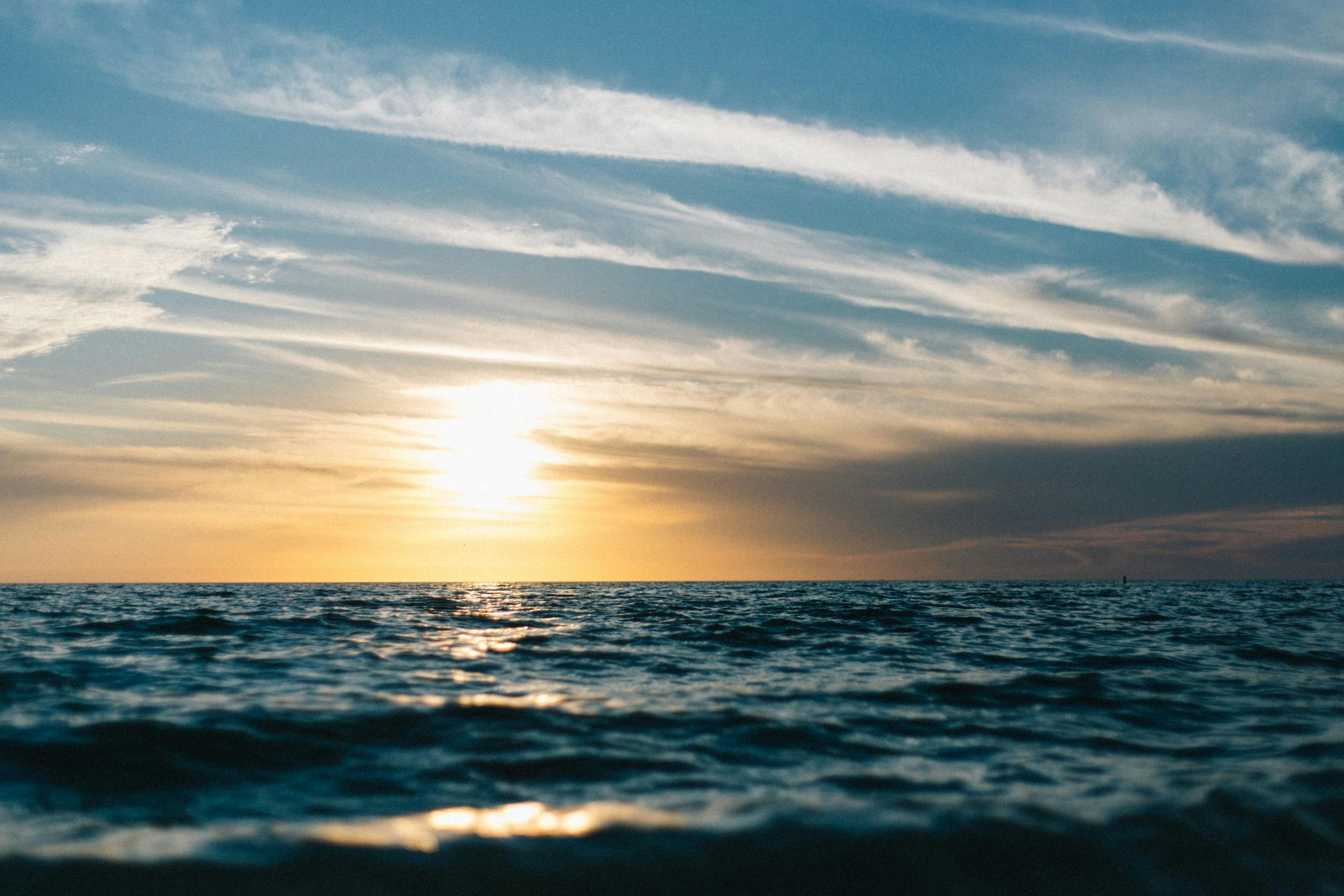 Ocean during Sunset · Free Stock Photo
