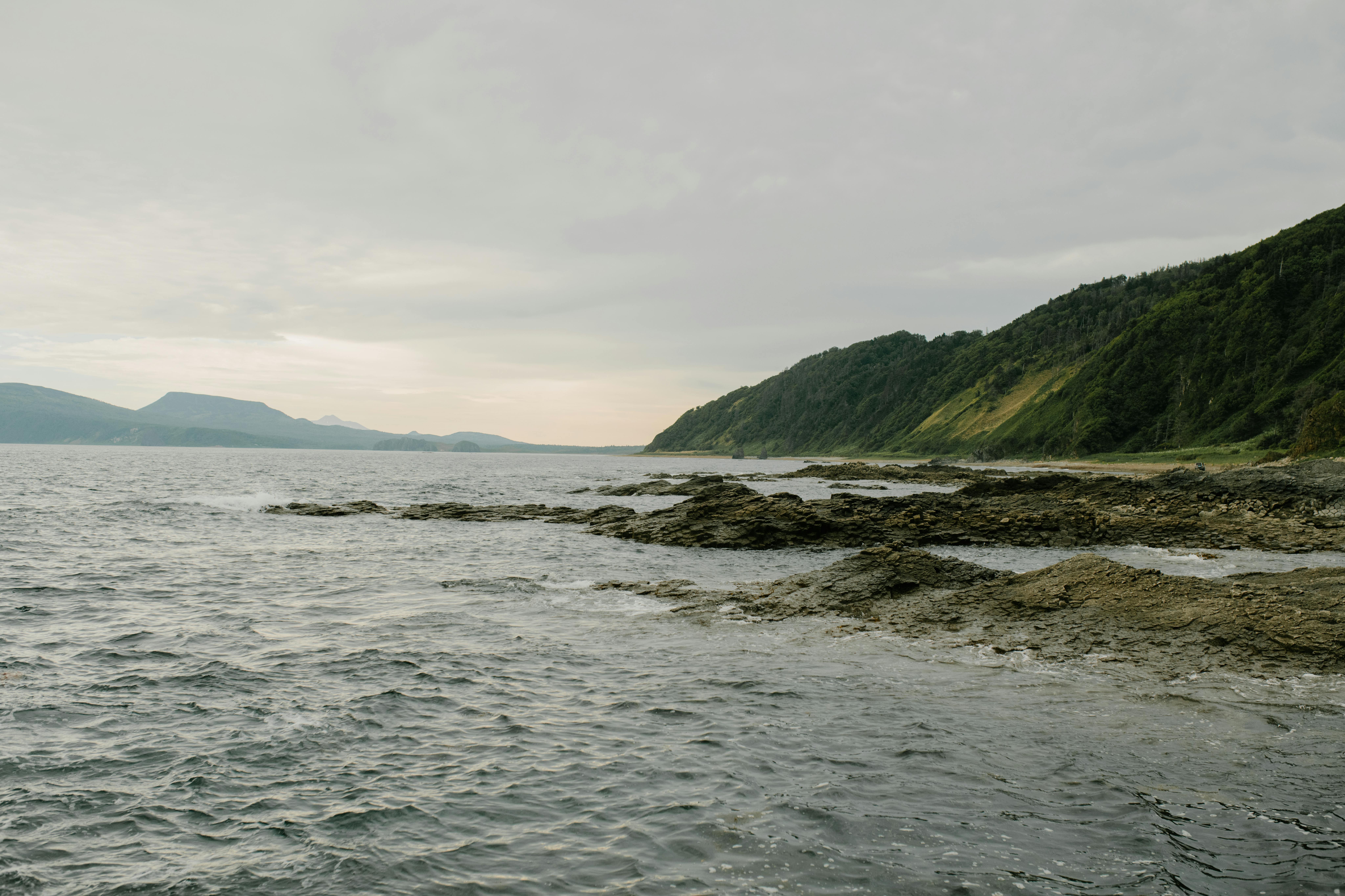Overcast over Sea Shore · Free Stock Photo