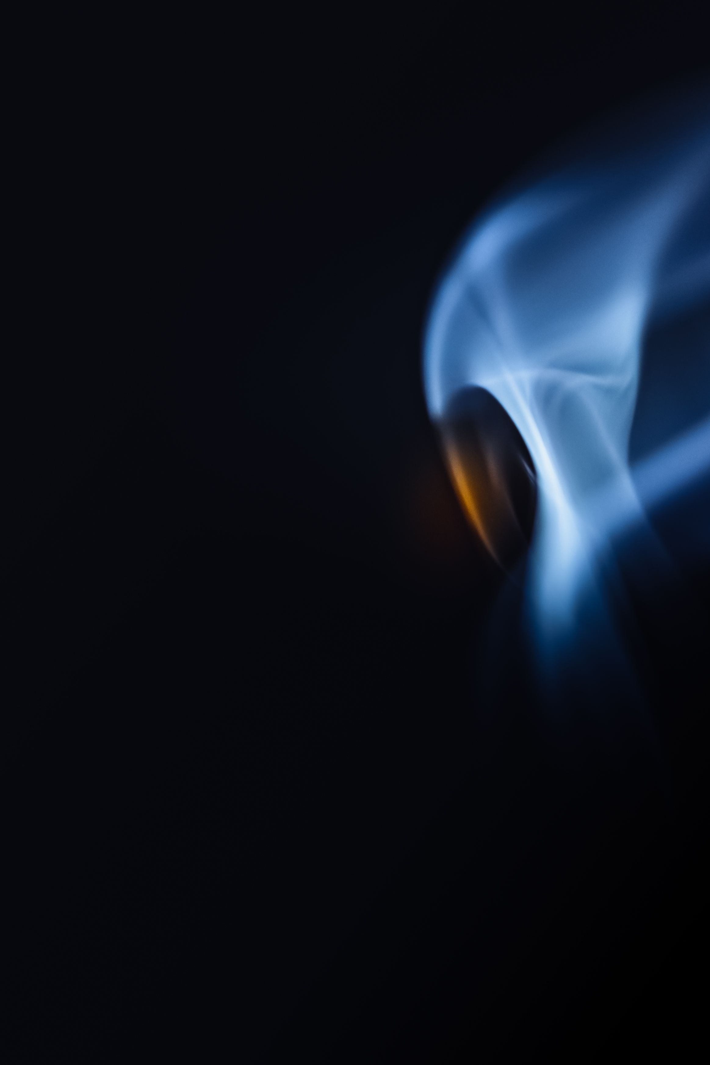 A Blue Visual Effect on a Black Background · Free Stock Photo