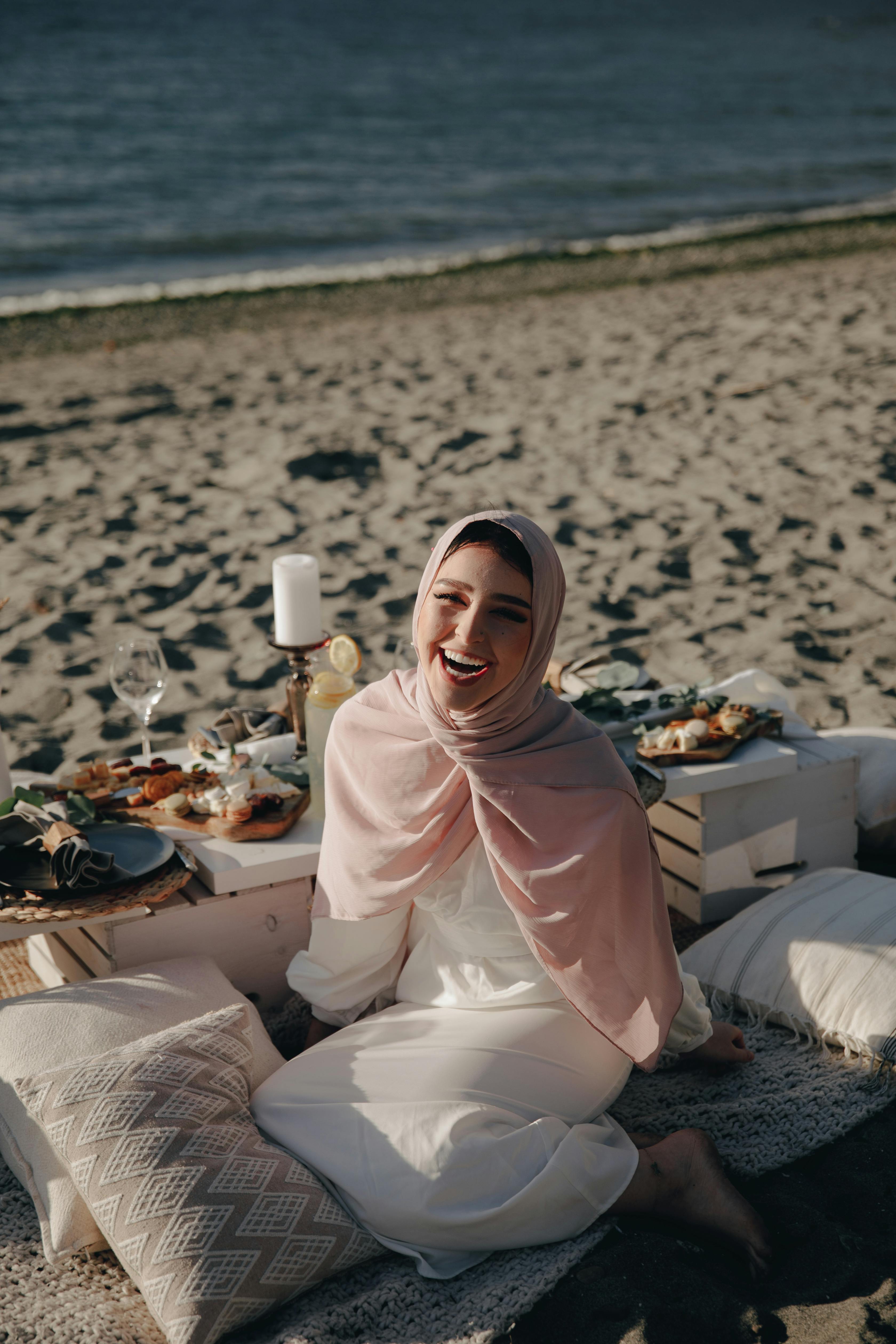 A People having Picnic Together · Free Stock Photo