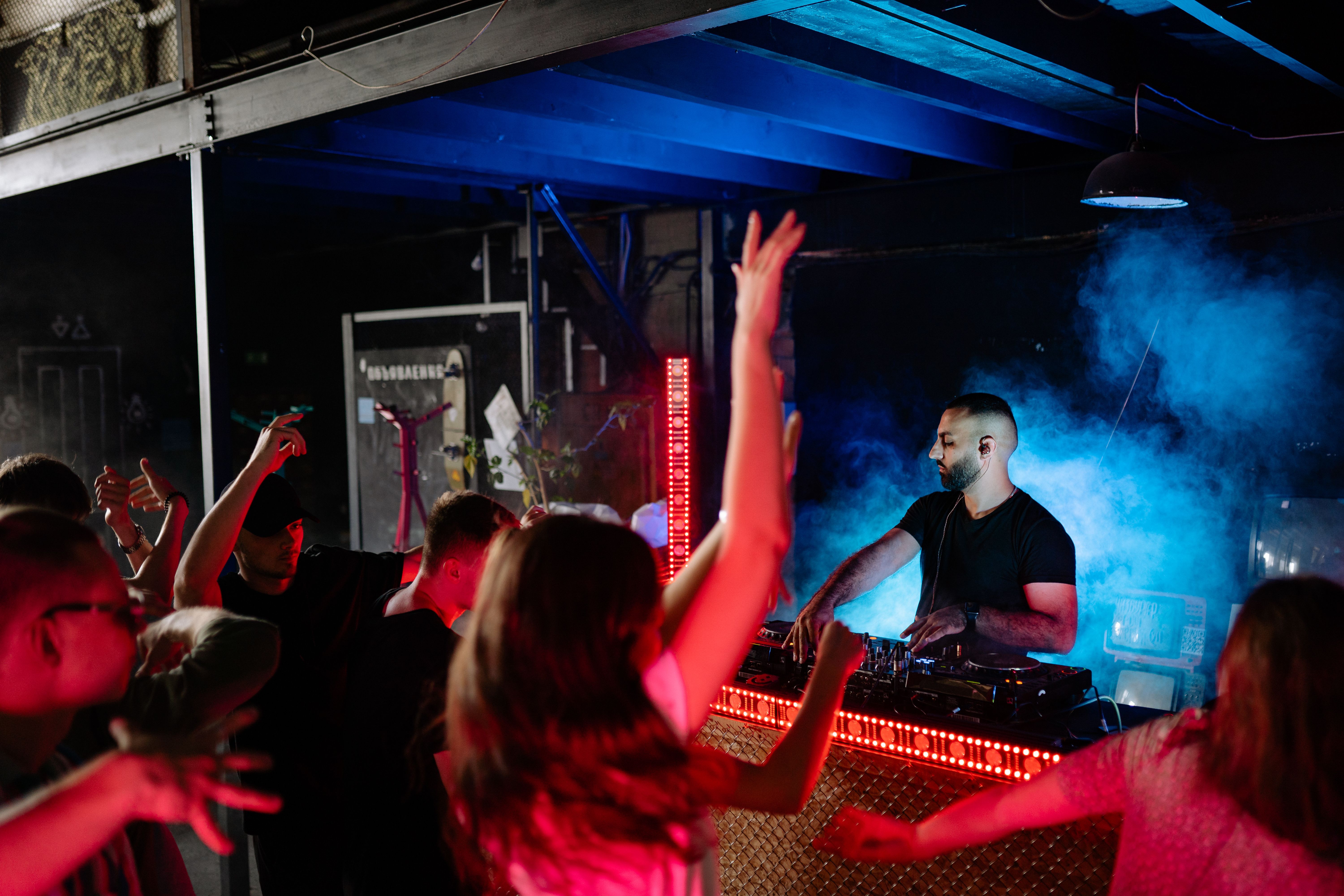 People at a Nightclub · Free Stock Photo