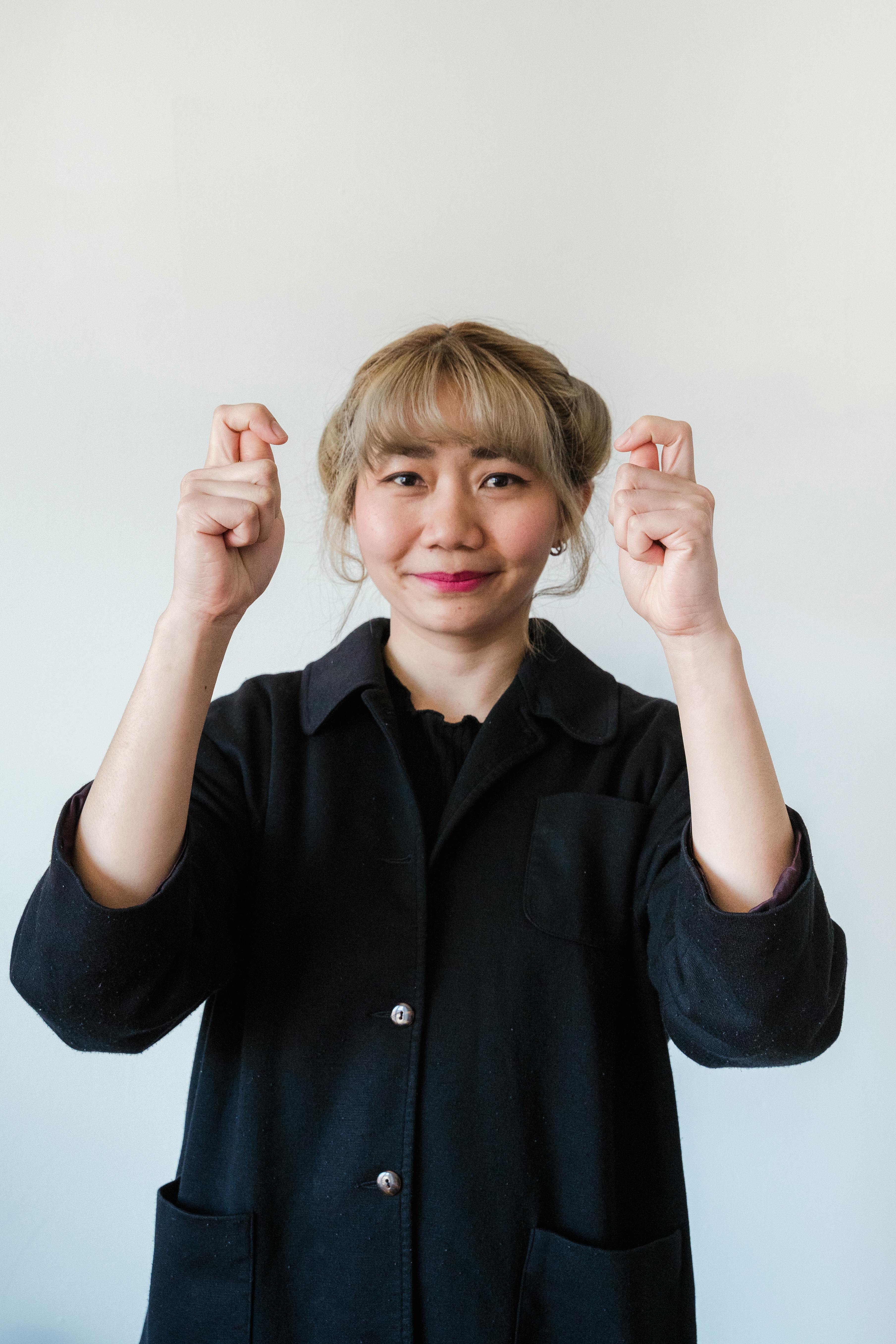 Woman Making Gestures · Free Stock Photo
