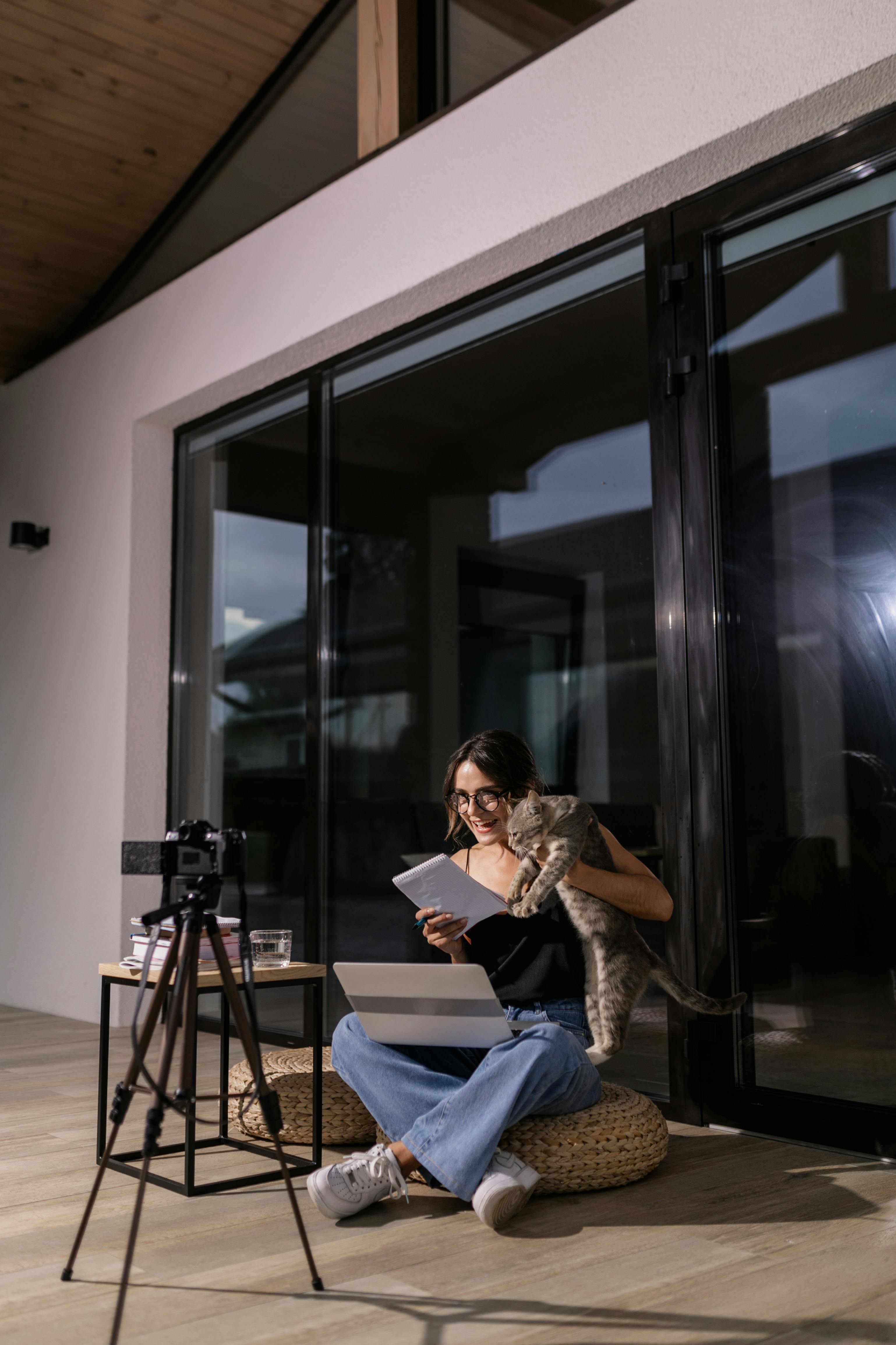 Vlogging Photos, Download The BEST Free Vlogging Stock Photos & HD Images