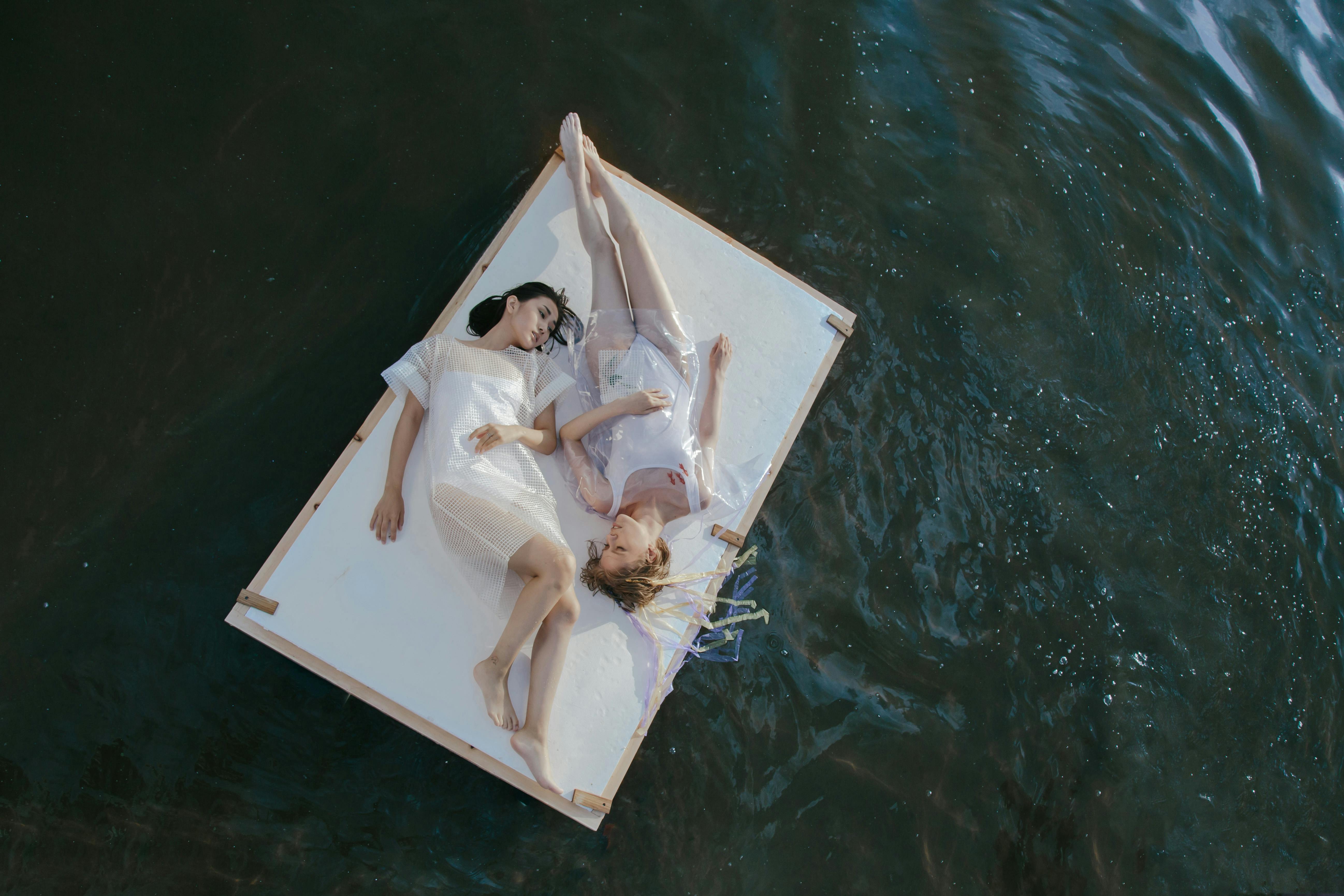 Floating Platform Photos, Download The BEST Free Floating Platform ...