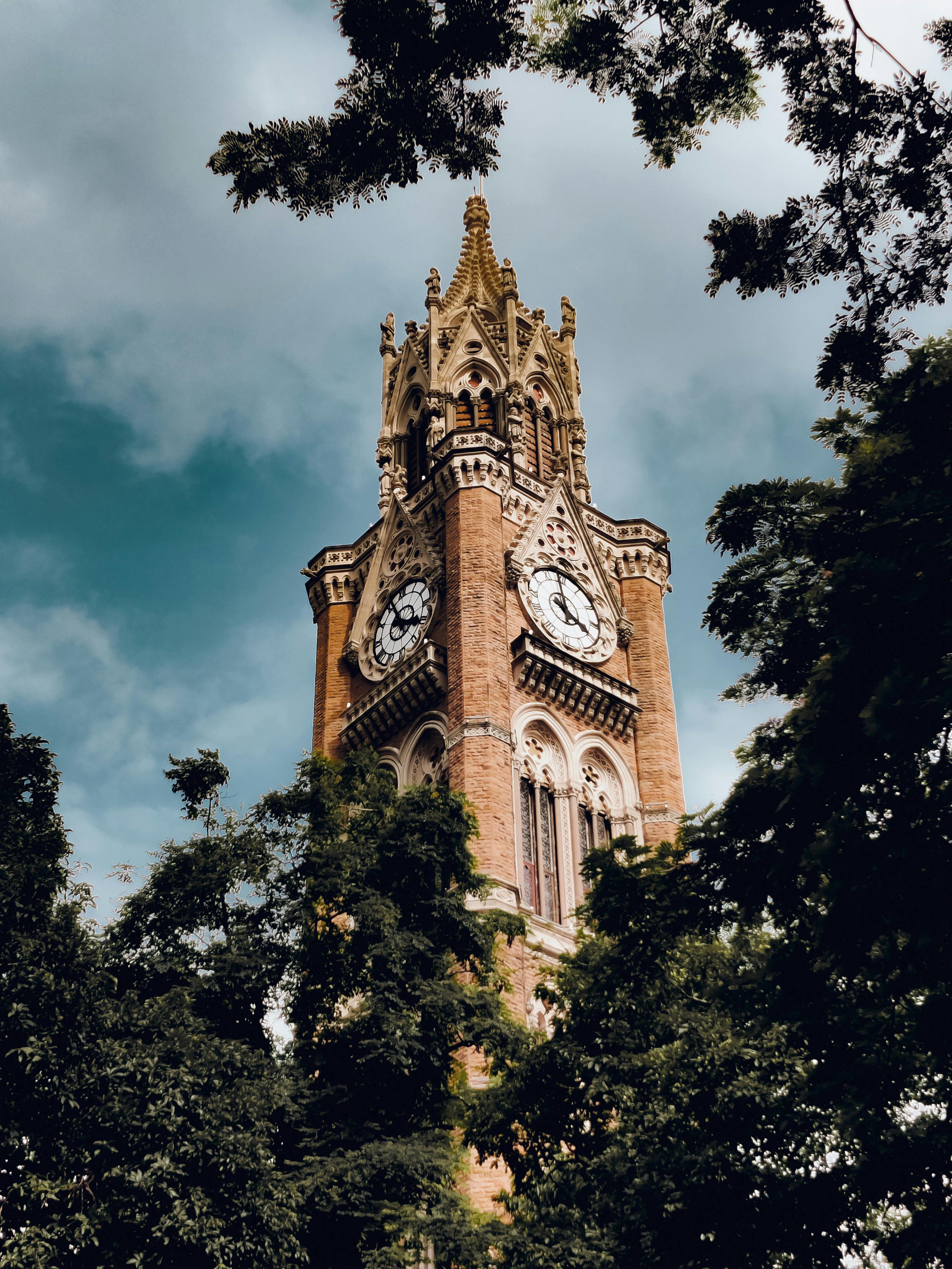 Time In Bristol: Discover The Fascinating History And Local Secrets