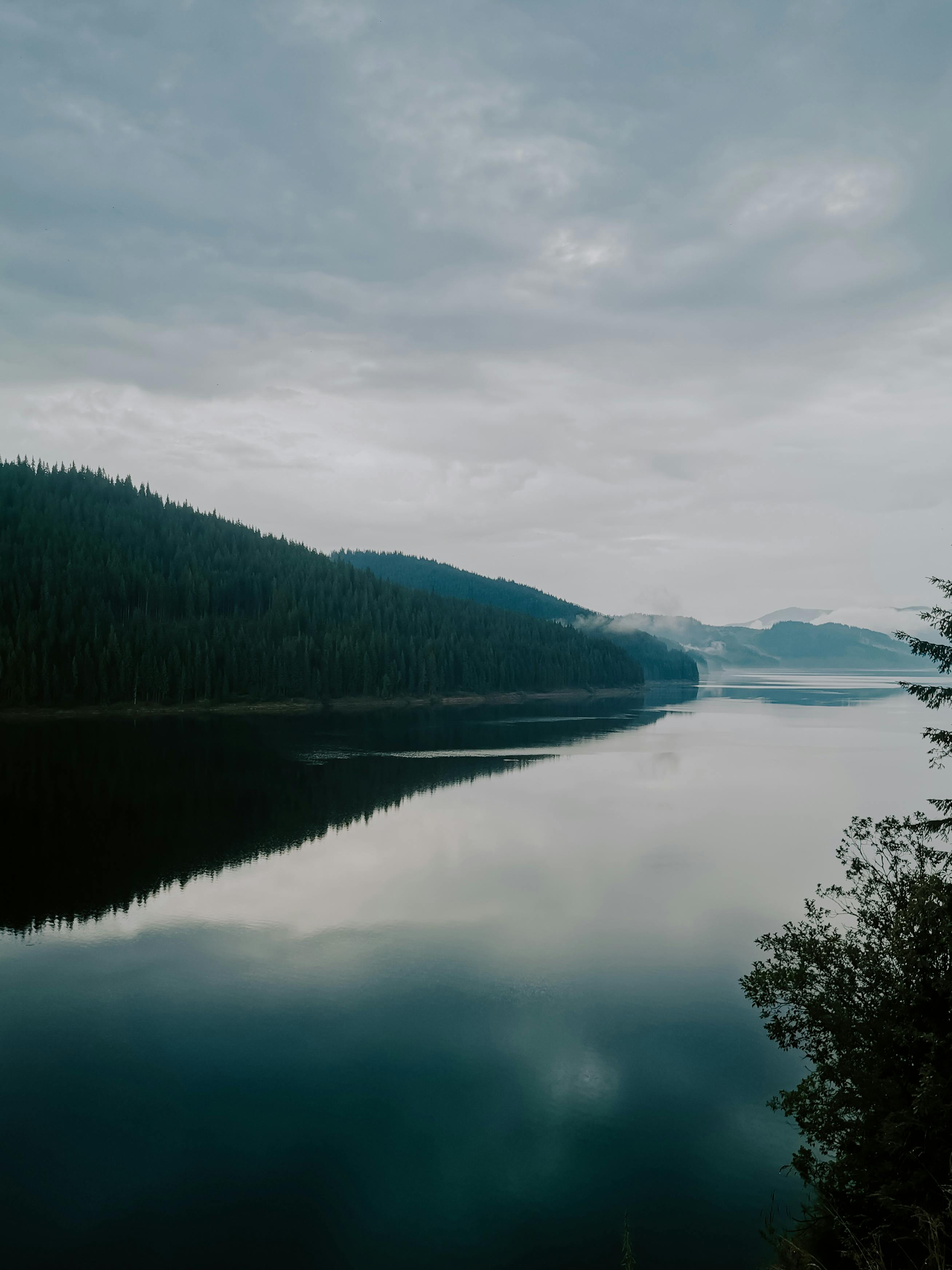 195,535+ Best Free Calm water Stock Photos & Images · 100% Royalty-Free ...