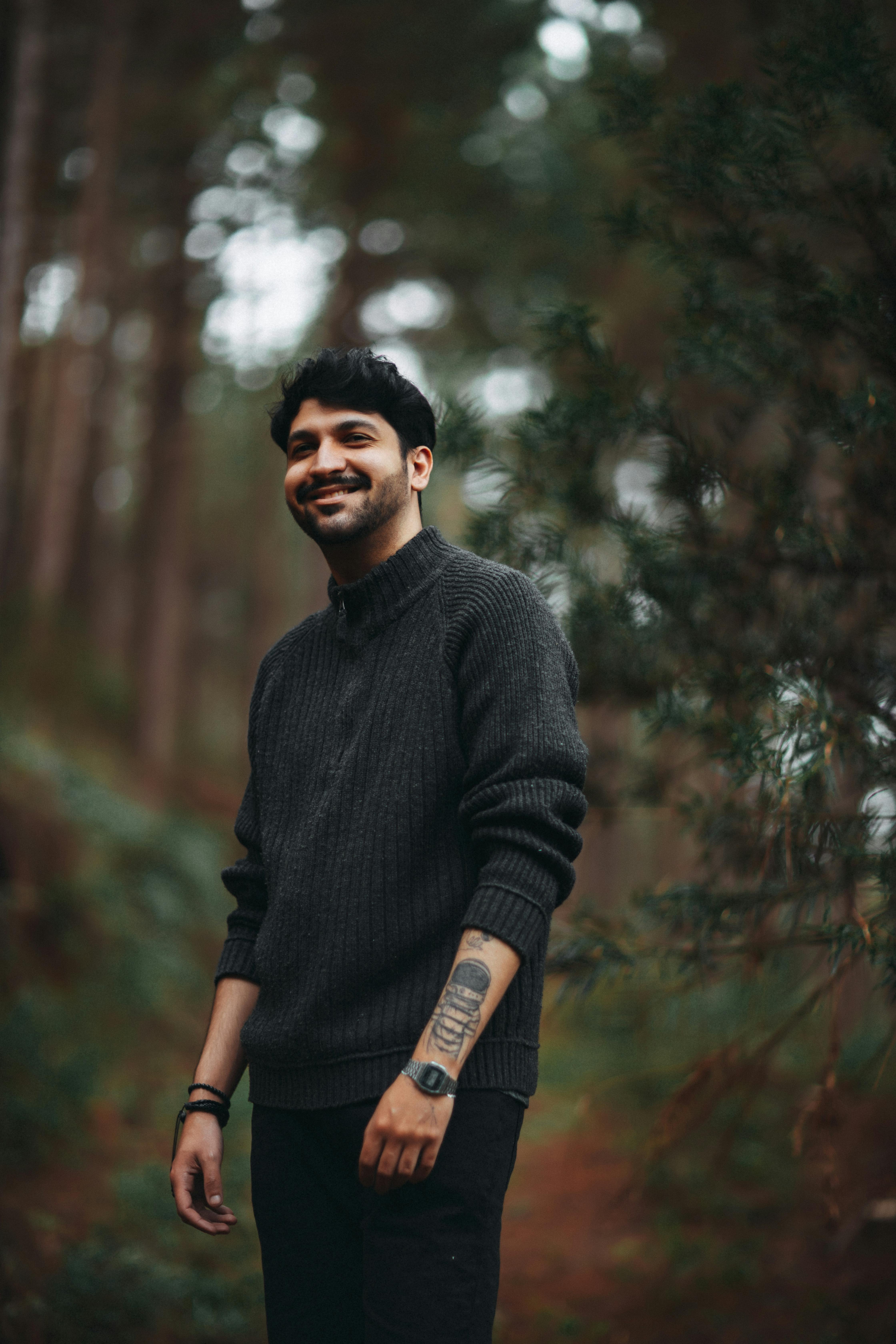 300,000+ Best Smiling Man Photos · 100% Free Download · Pexels Stock Photos