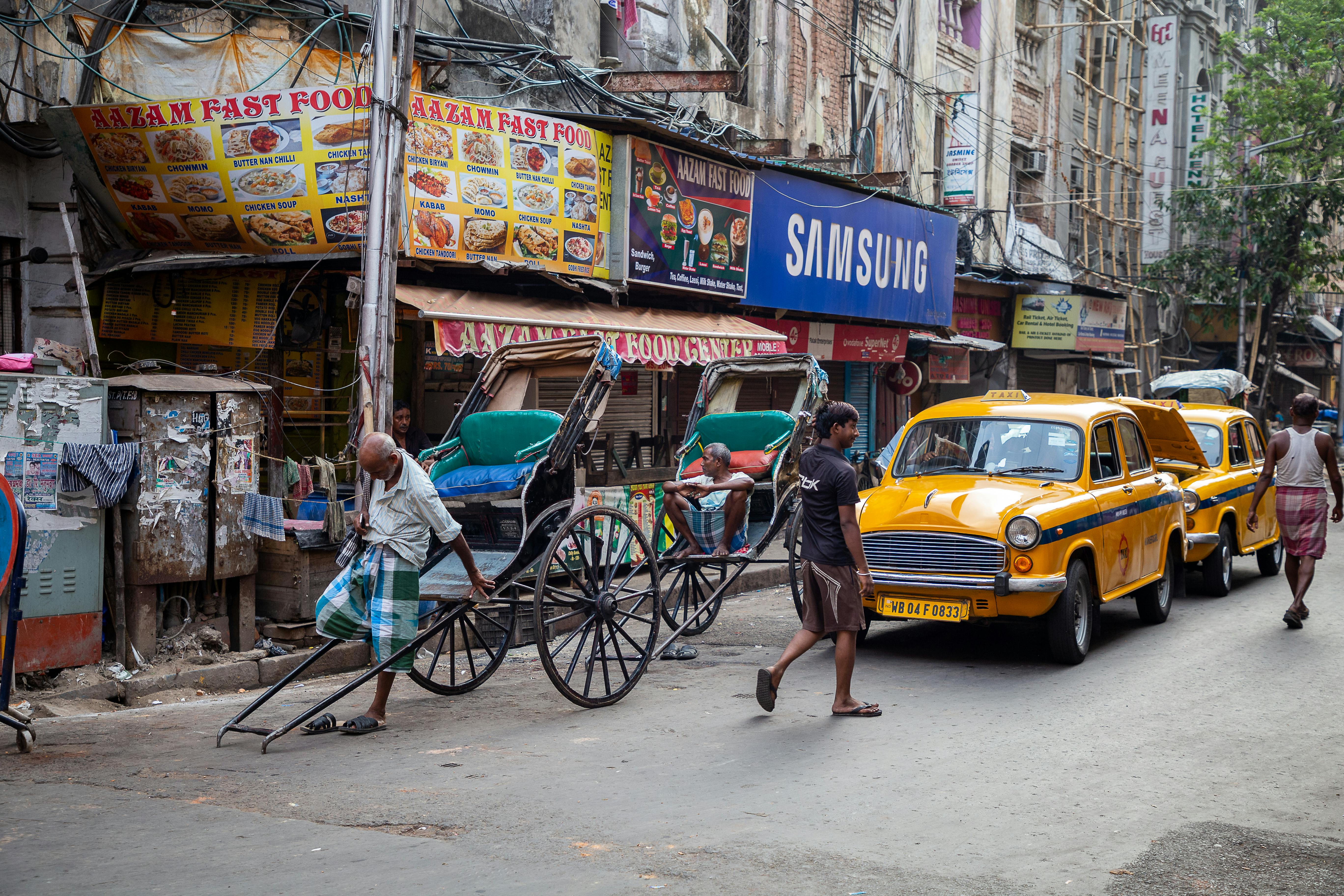 Fast Food Signage Photos, Download The BEST Free Fast Food Signage ...