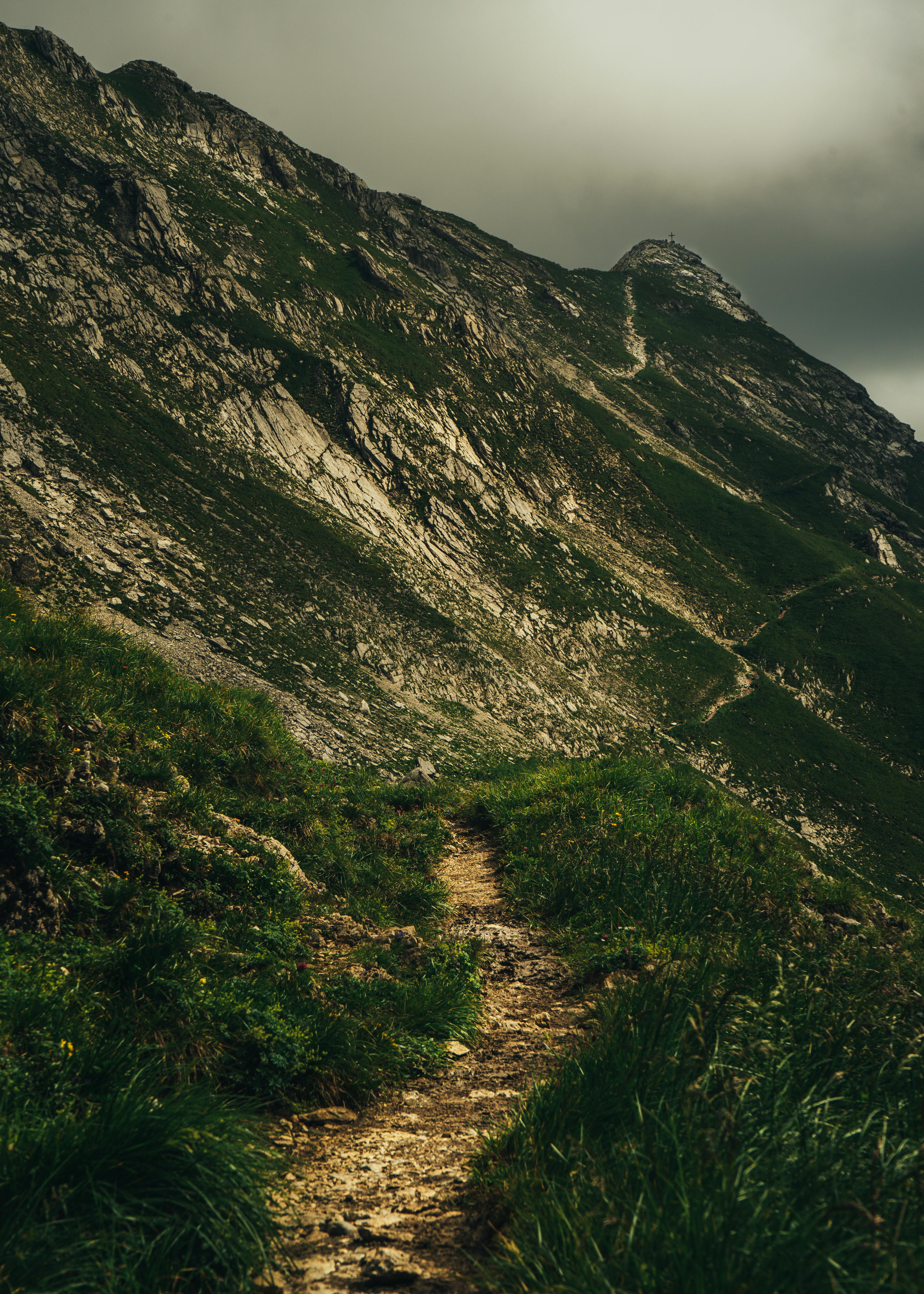 Path in Mountains · Free Stock Photo