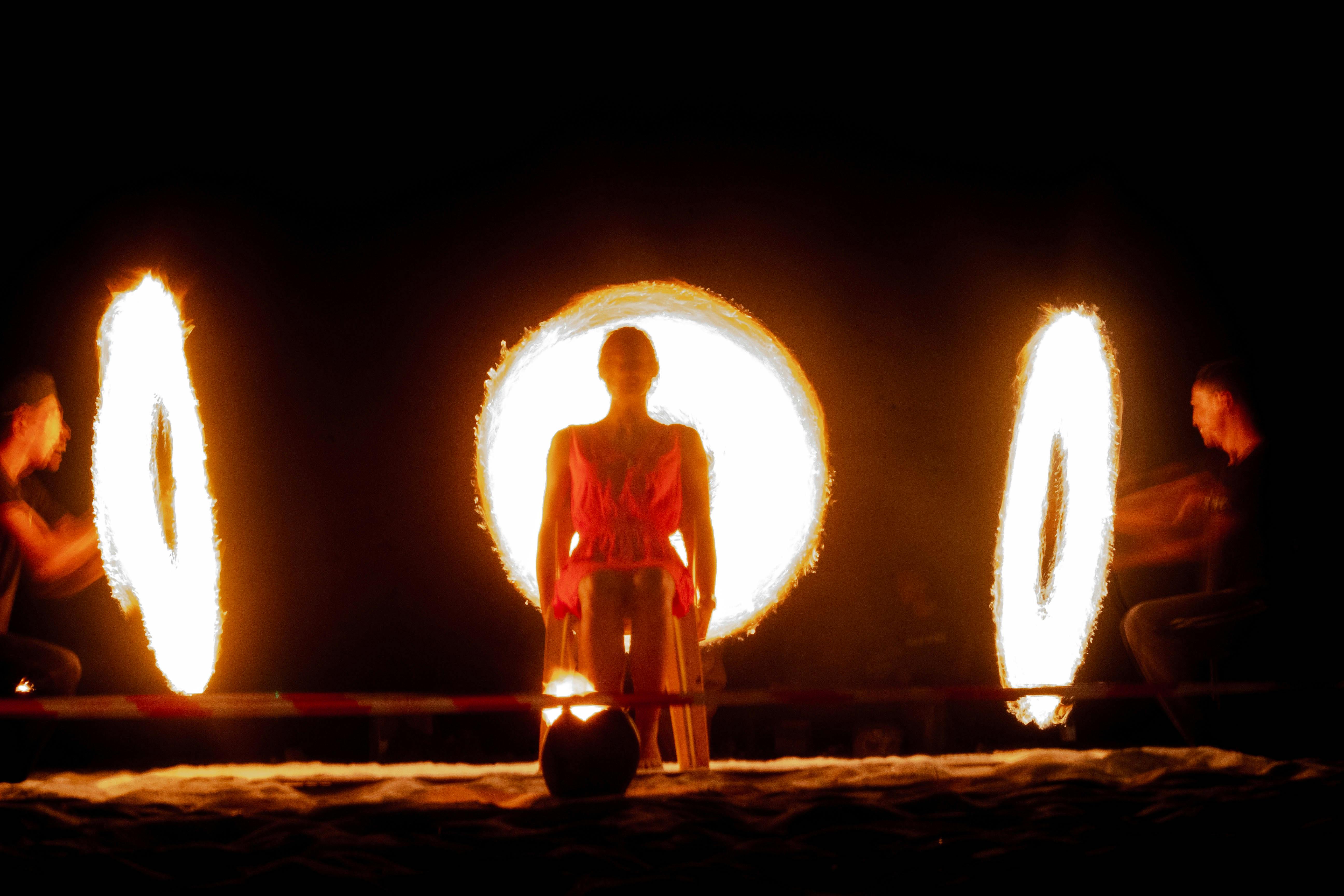 Hussam Bin Nasserさんが収集したQueen of Fame の4件の写真と動画