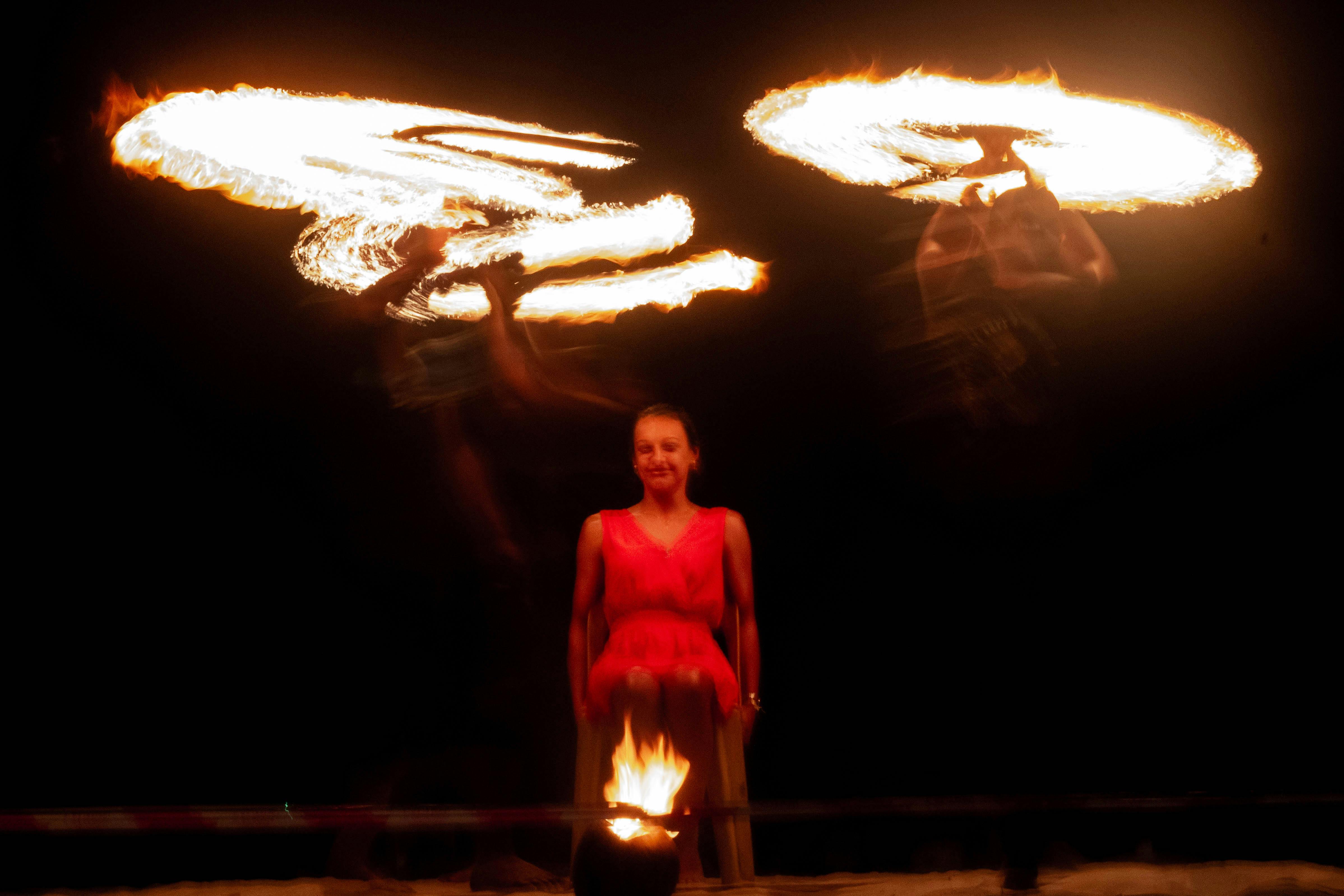 Hussam Bin Nasserさんが収集したQueen of Fame の4件の写真と動画