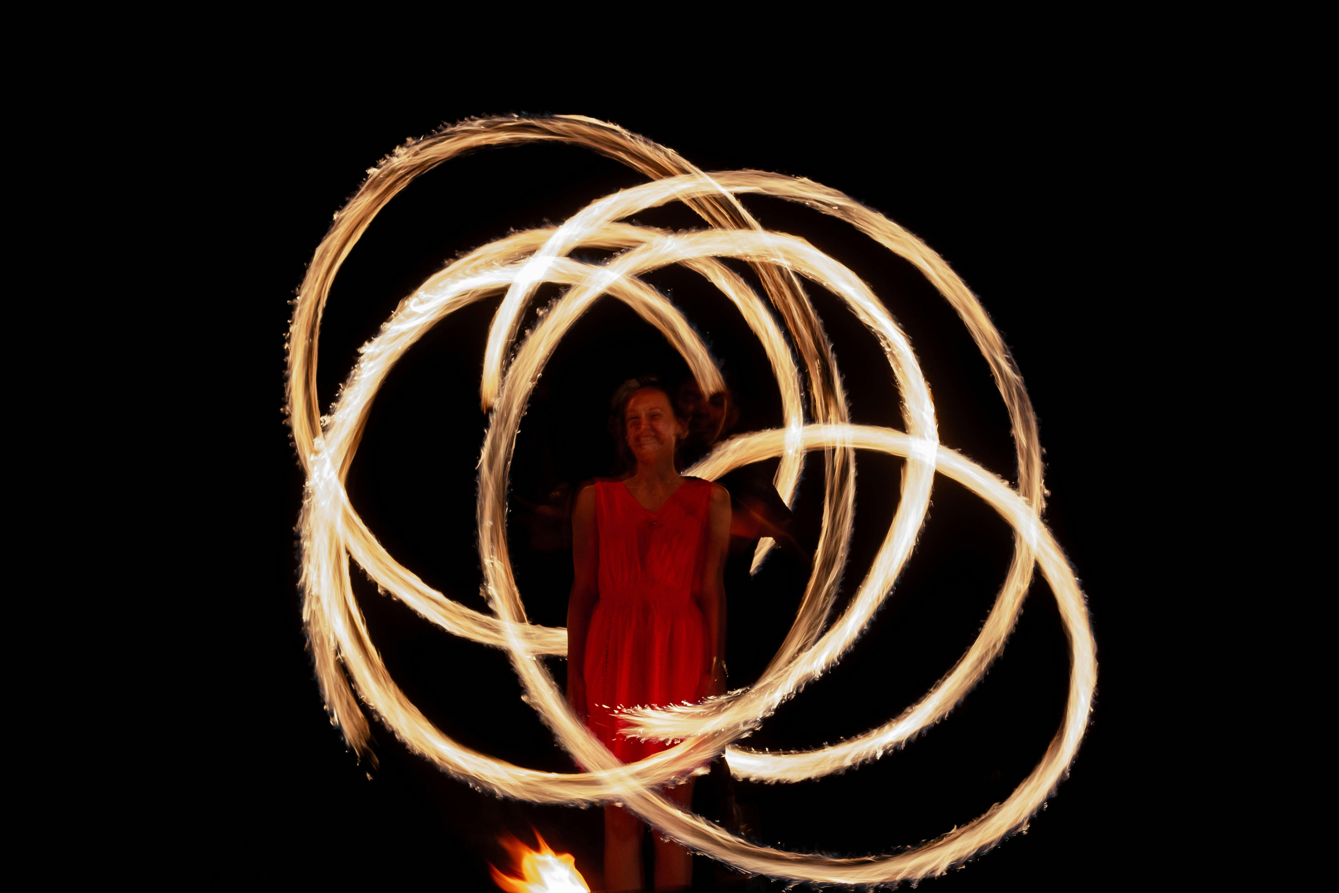 Hussam Bin Nasserさんが収集したQueen of Fame の4件の写真と動画