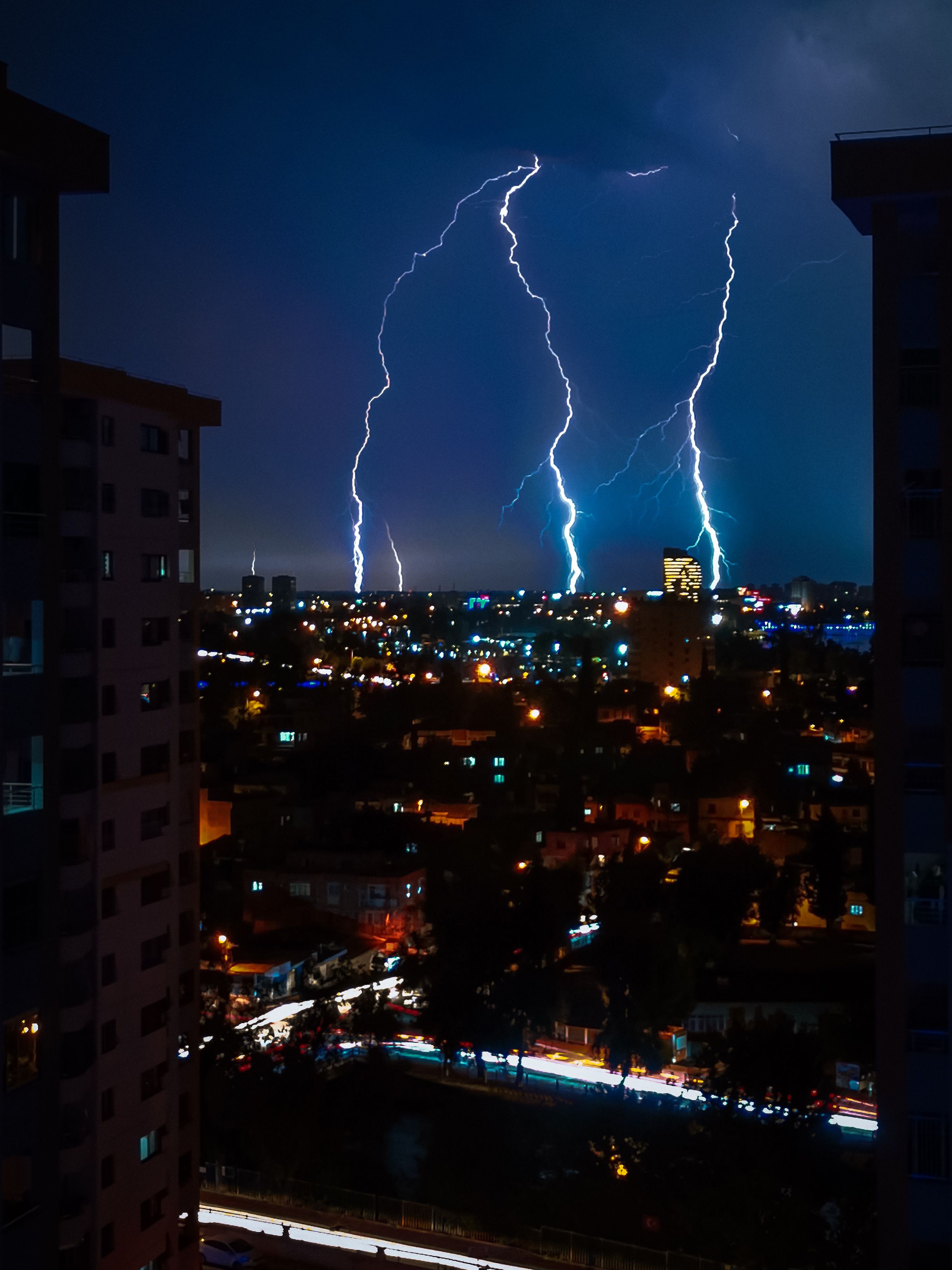 Red Lighting in Sky at Night · Free Stock Photo