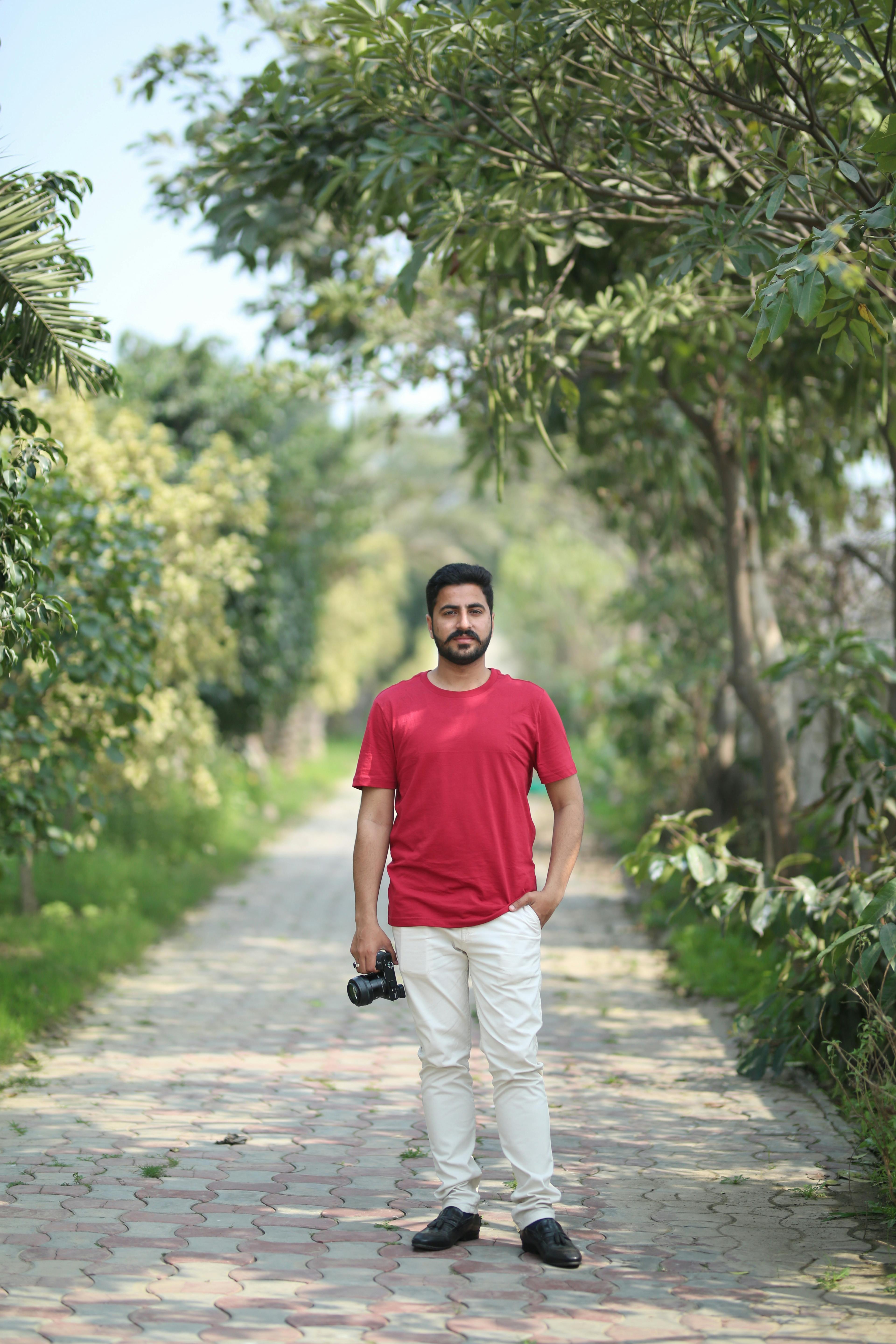 60,171+ Best Free Red shirt Stock Photos & Images · 100% Royalty-Free ...