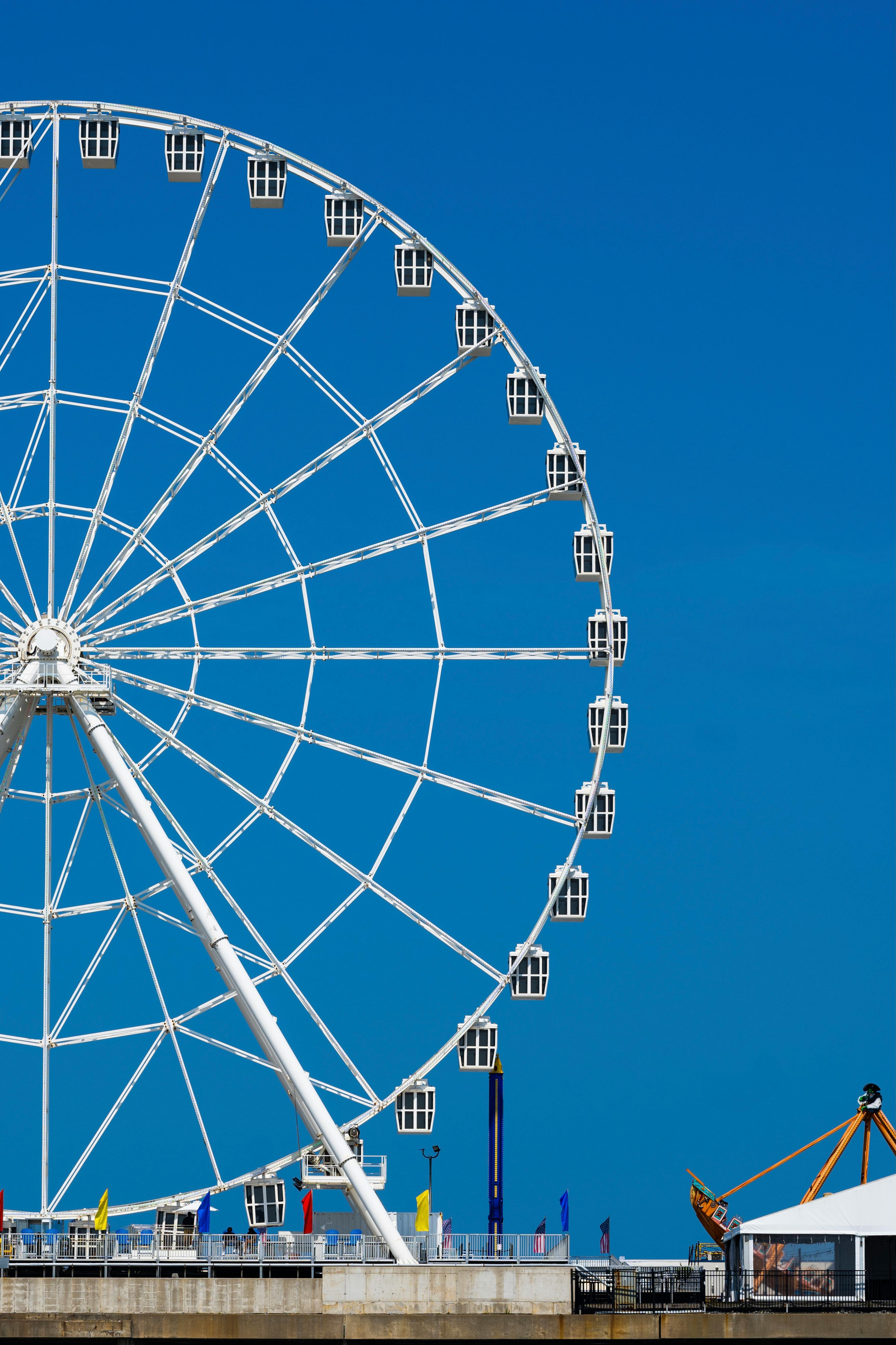 Photo of Ferris Wheel in Amusement Park · Free Stock Photo