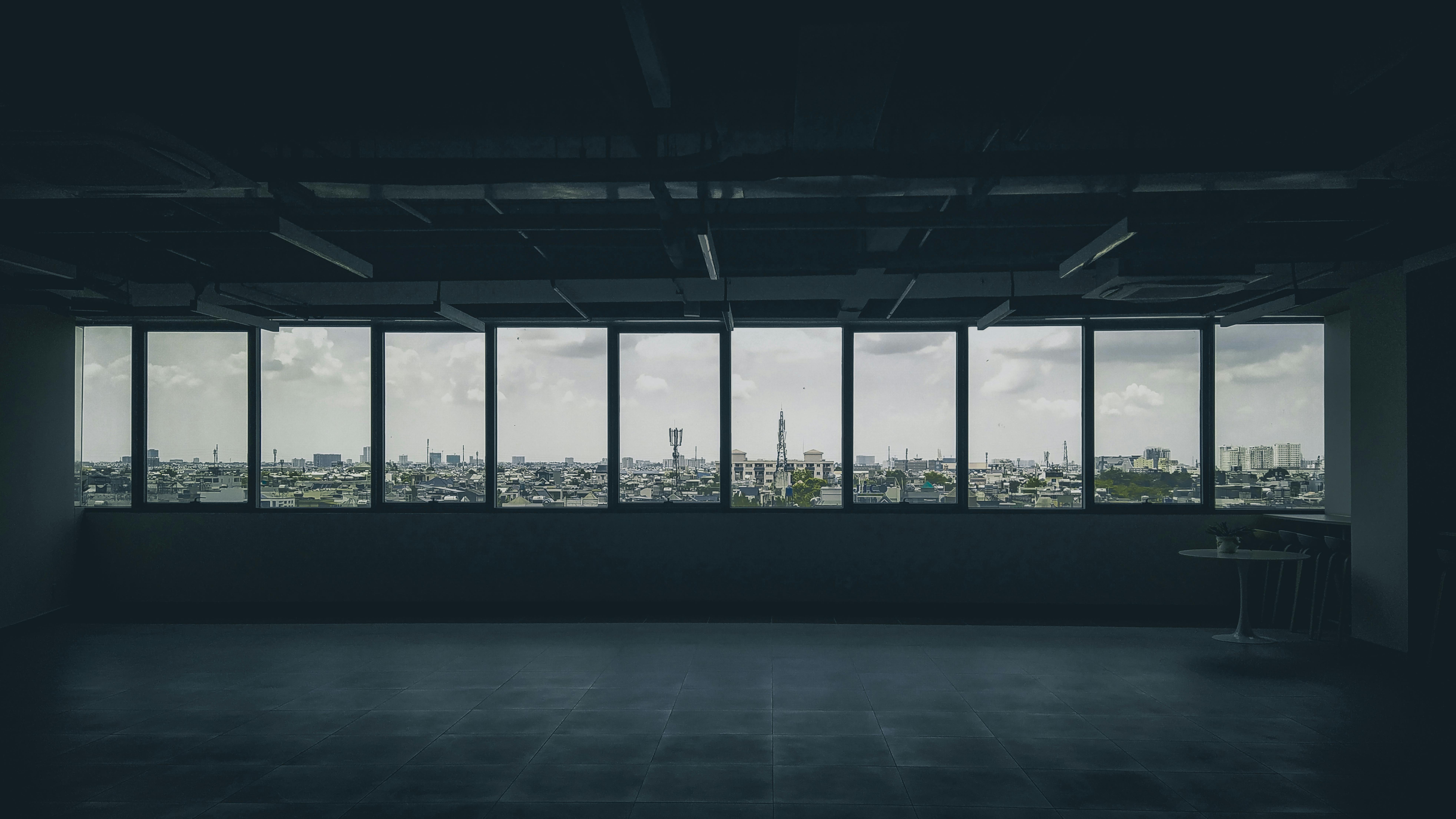 Empty Studio with the View of a City · Free Stock Photo