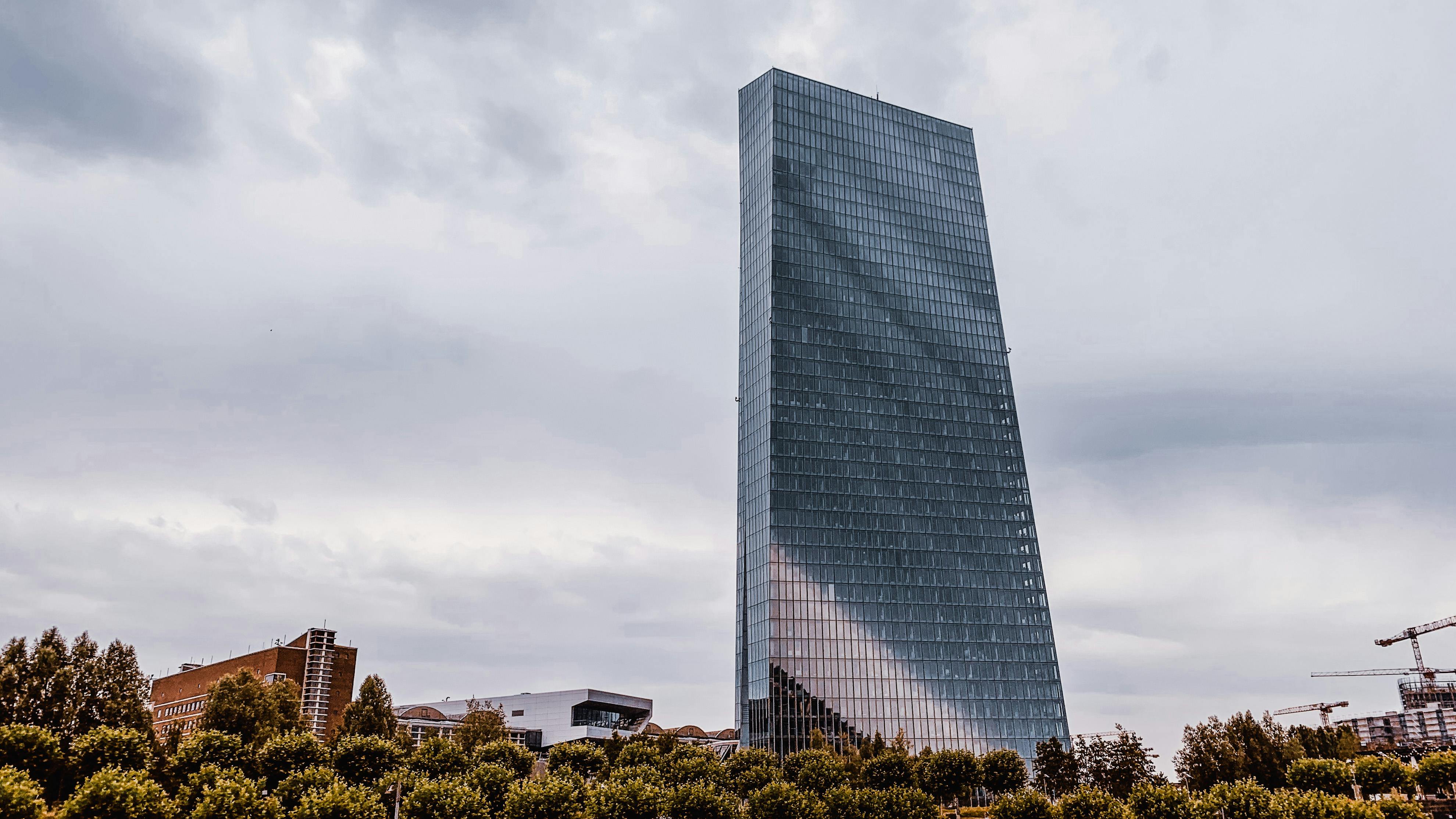 Tall Glass Building with Glass Exterior · Free Stock Photo