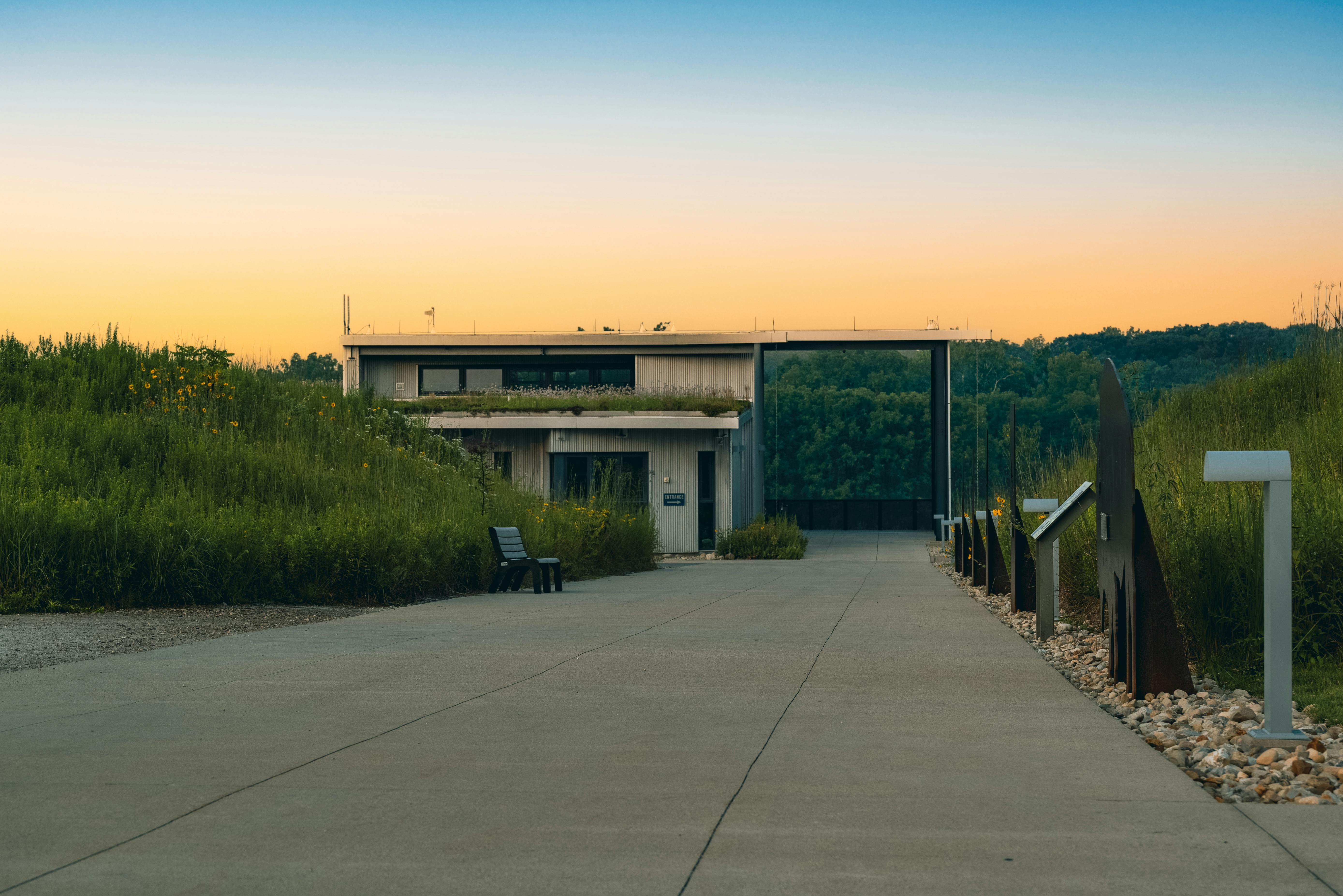 A House at Sunset · Free Stock Photo