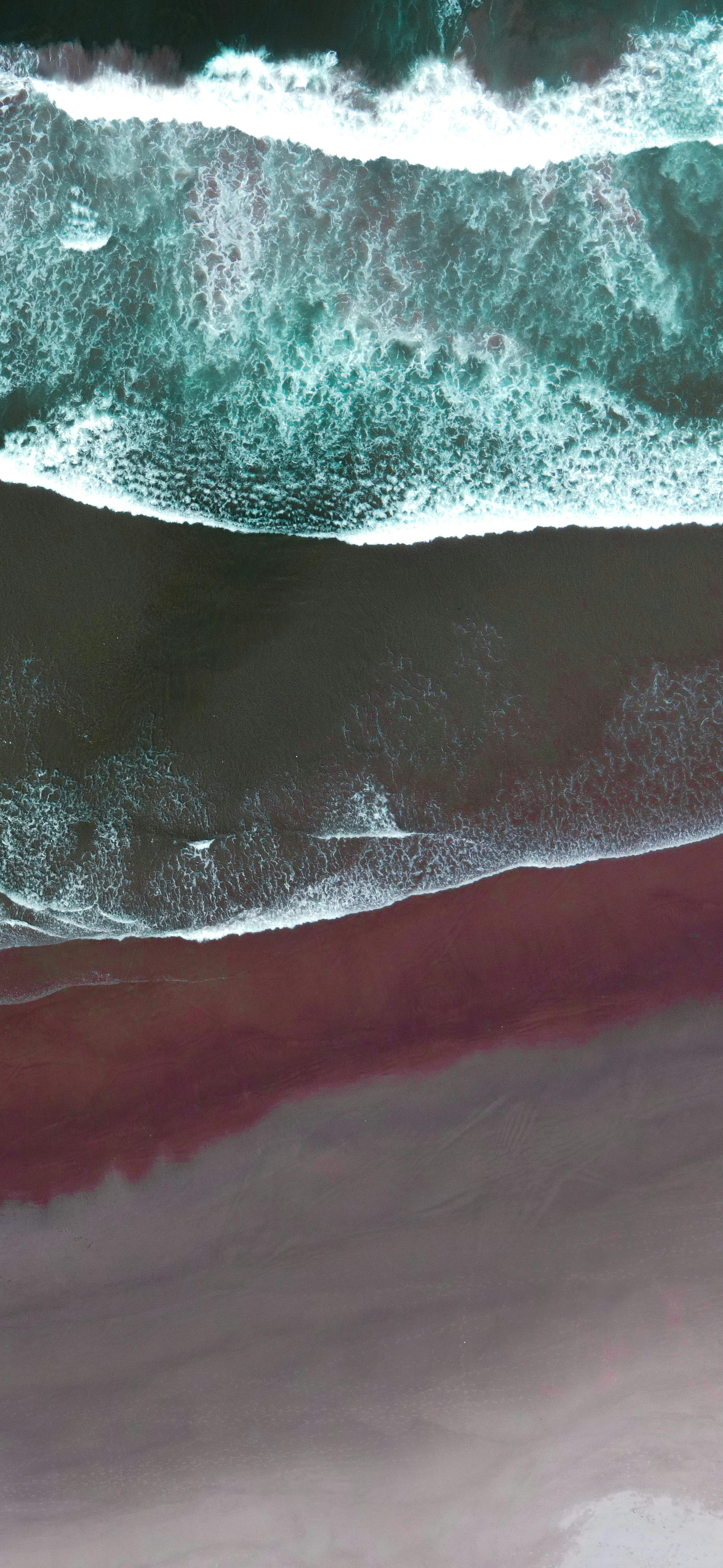 A Top View of a Waves Going to the Shore · Free Stock Photo