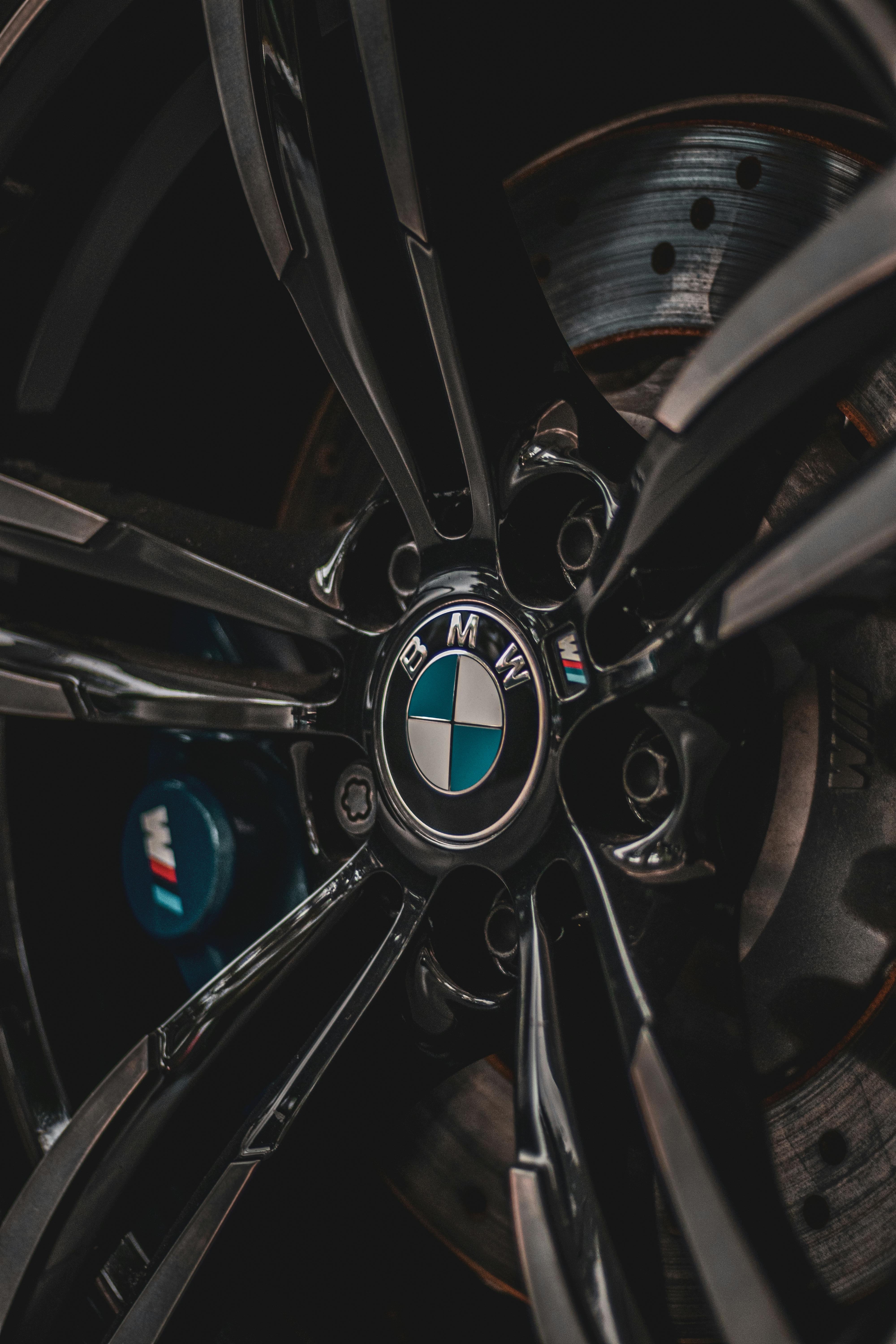 2,000+ Best Bmw Logo Photos · 100% Free Download · Pexels Stock Photos