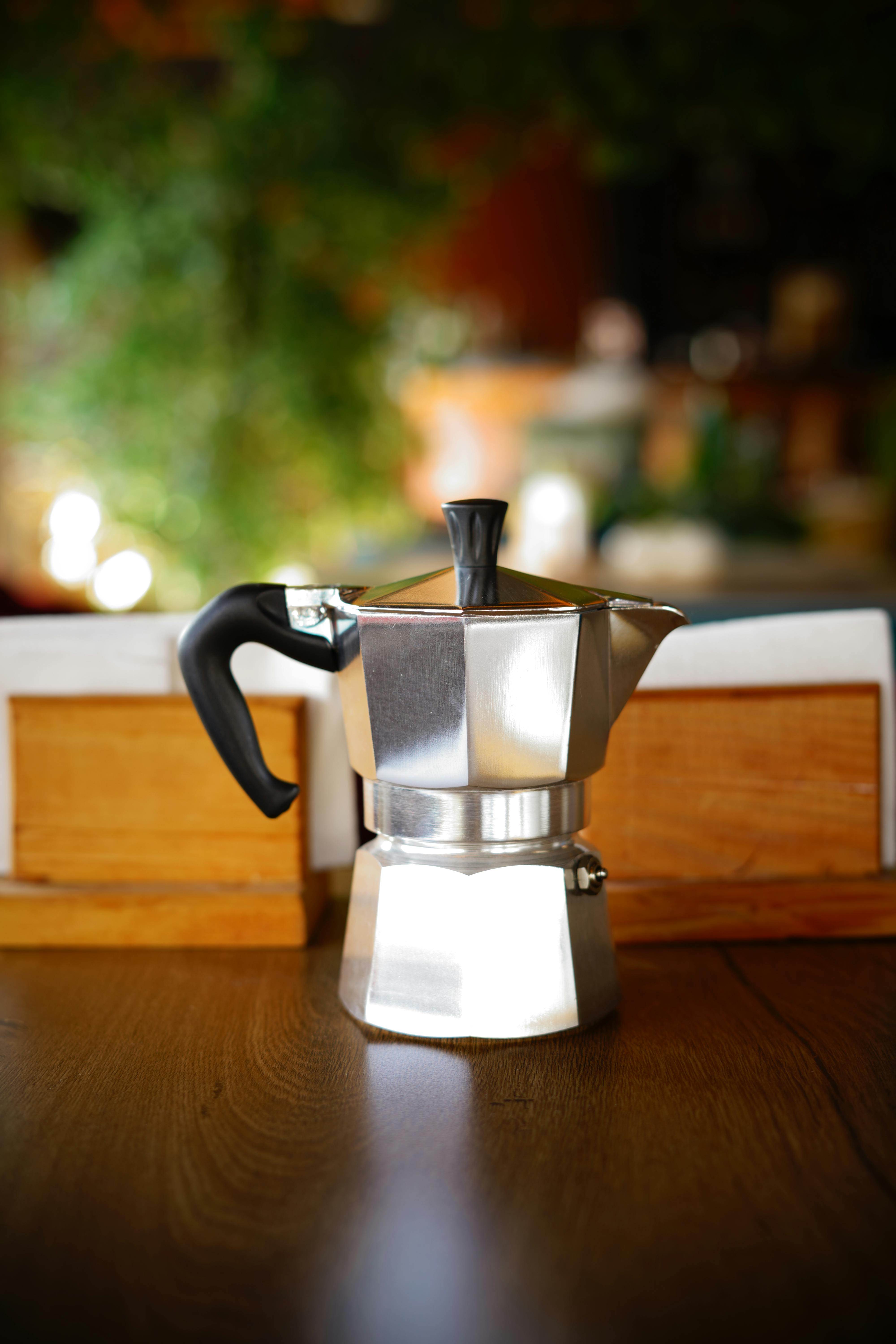 White Teapot with Wooden Handle and Knob · Free Stock Photo