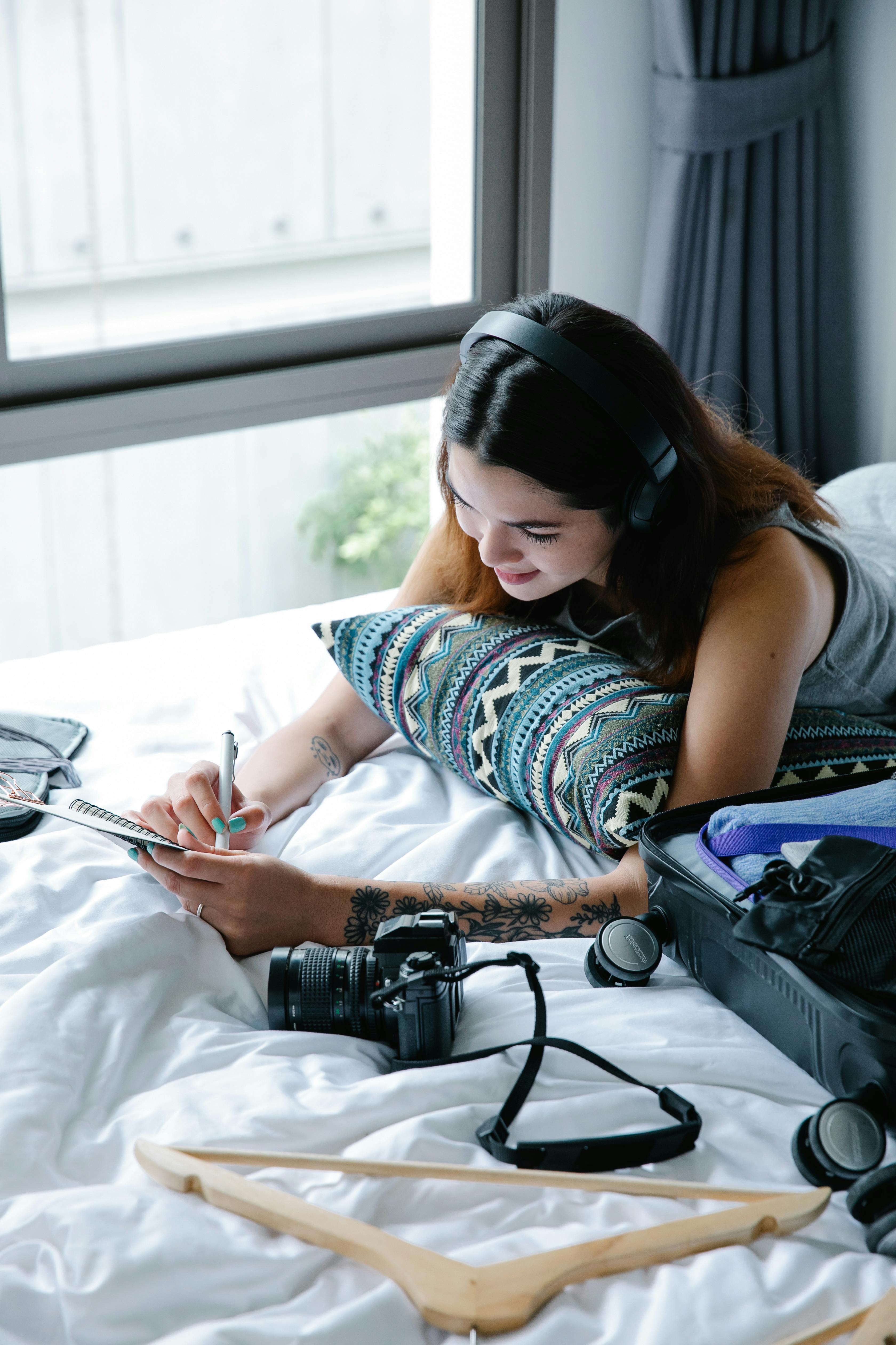 Camera Angle Looking Down On Woman Photos, Download The BEST Free ...