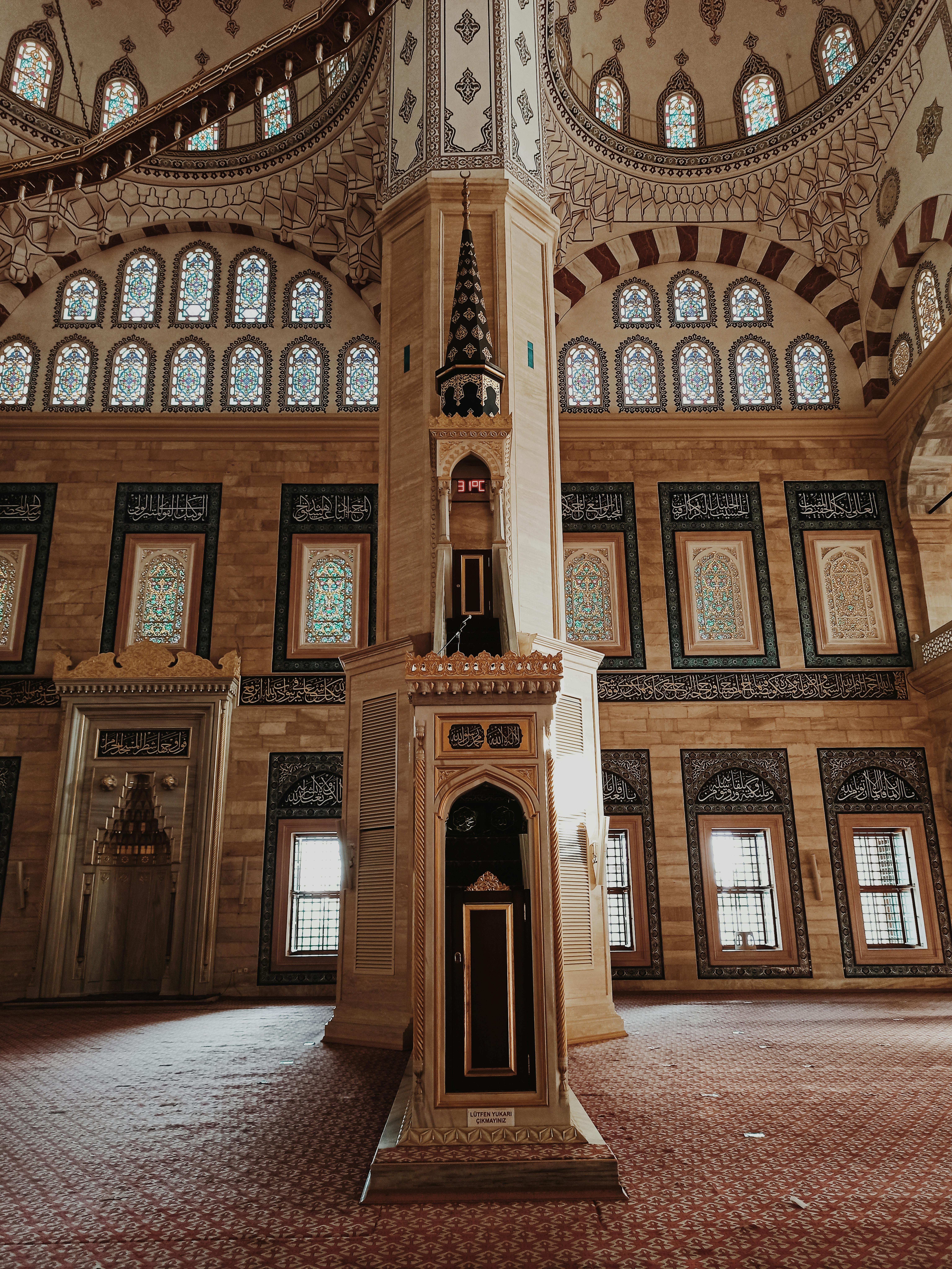 Brown Mosque Photos, Download The BEST Free Brown Mosque Stock Photos ...