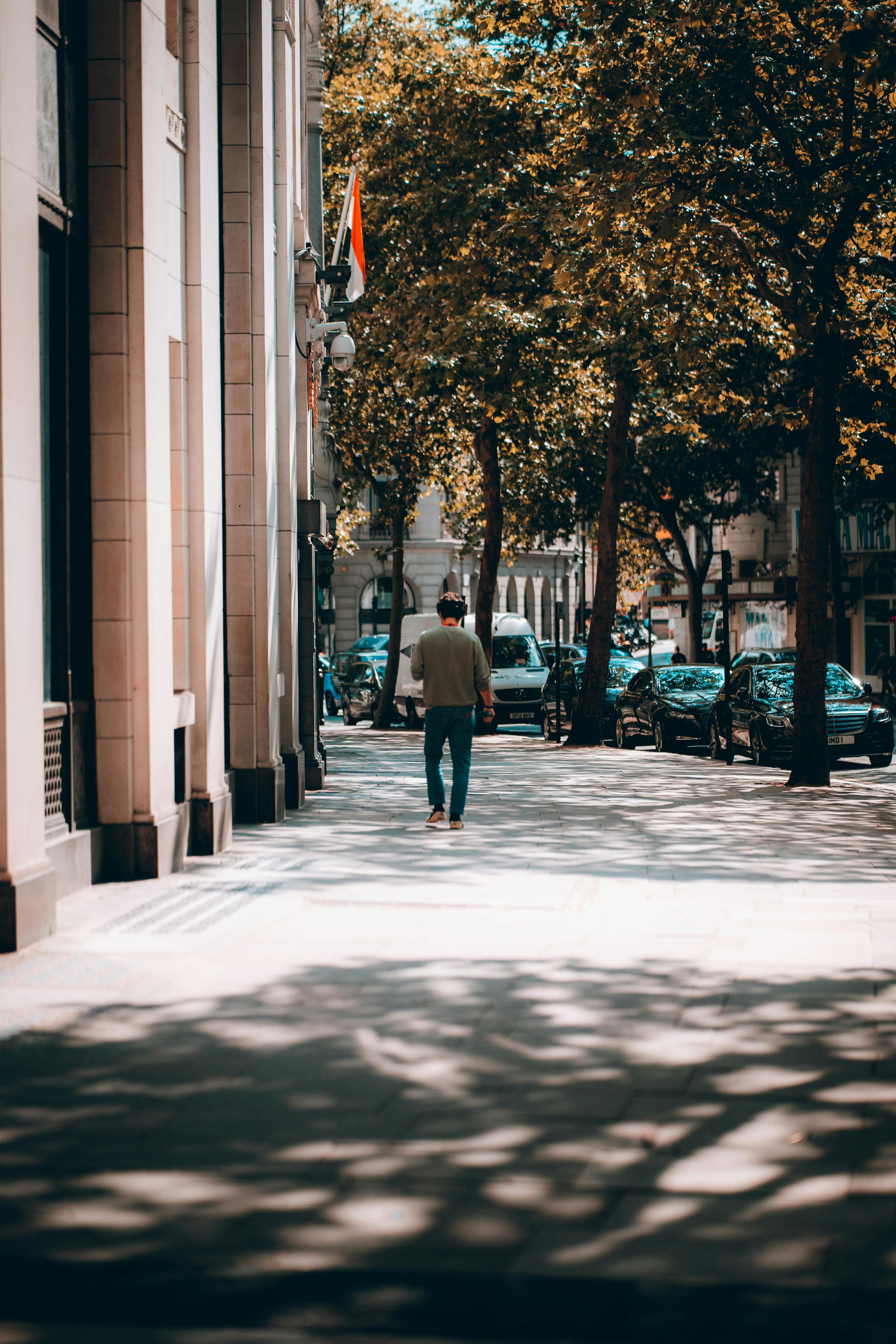 Vending Machine on Roadside · Free Stock Photo