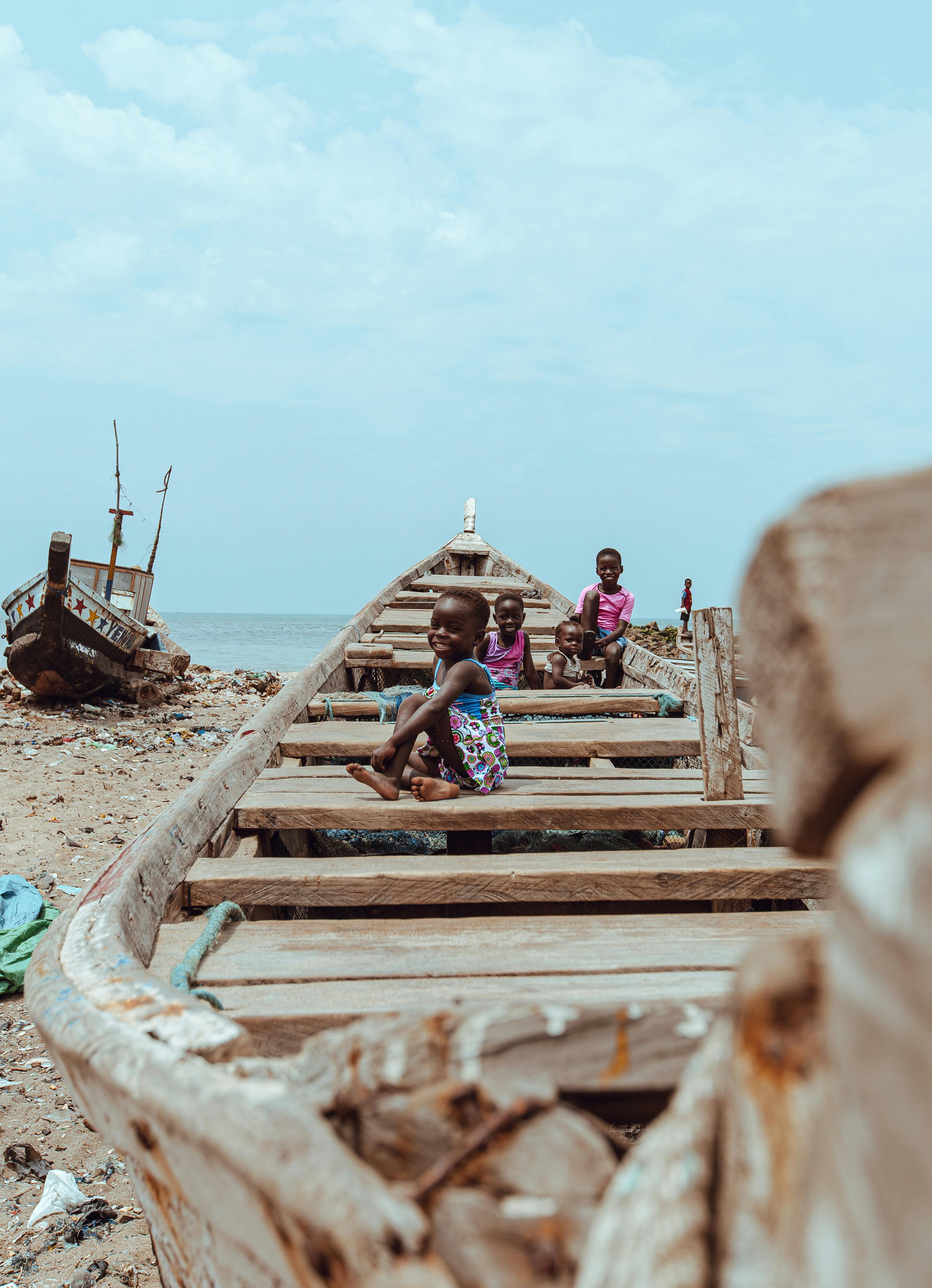 African Boat Photos, Download The BEST Free African Boat Stock Photos ...
