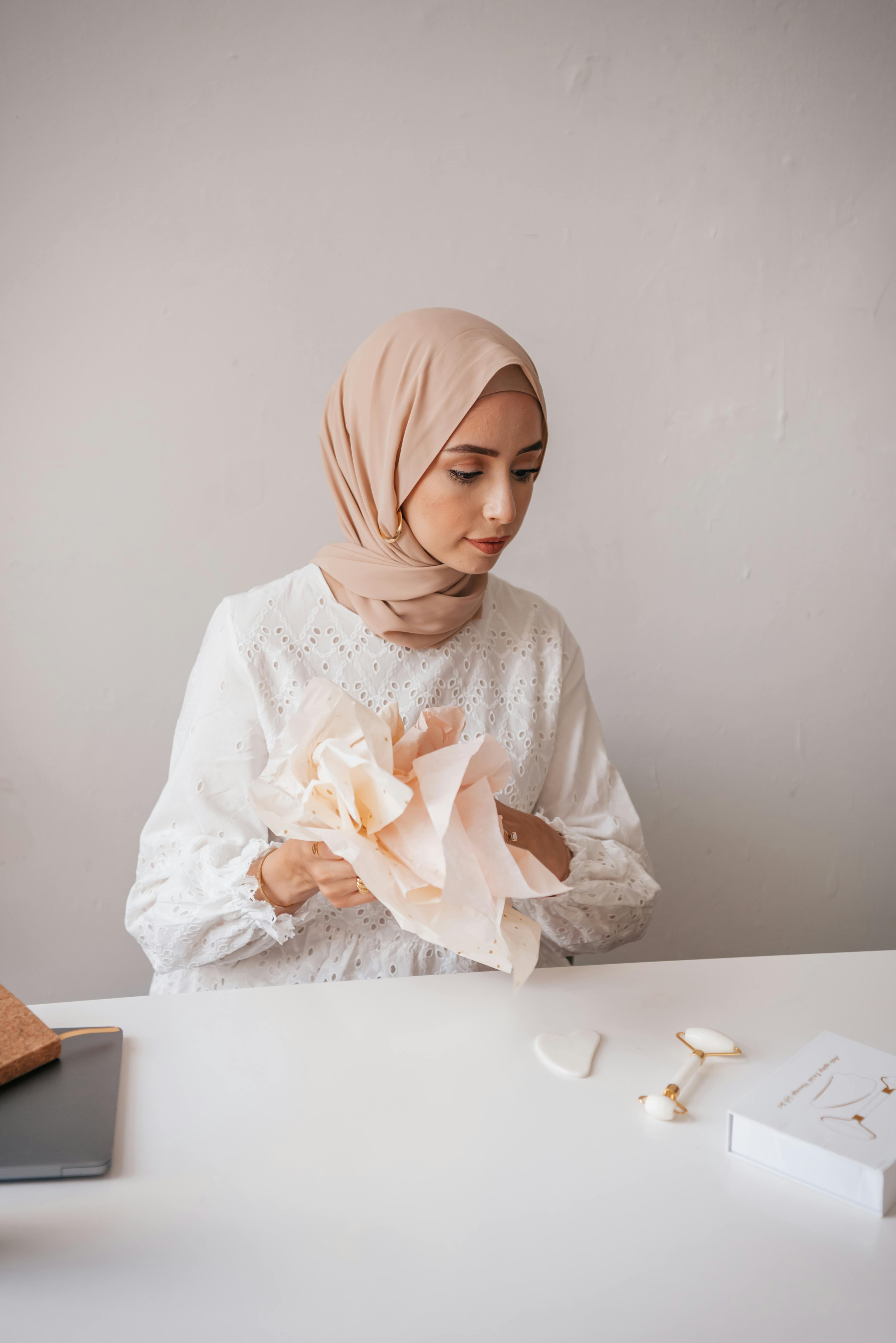 Portrait of a Woman Wearing Hijab · Free Stock Photo