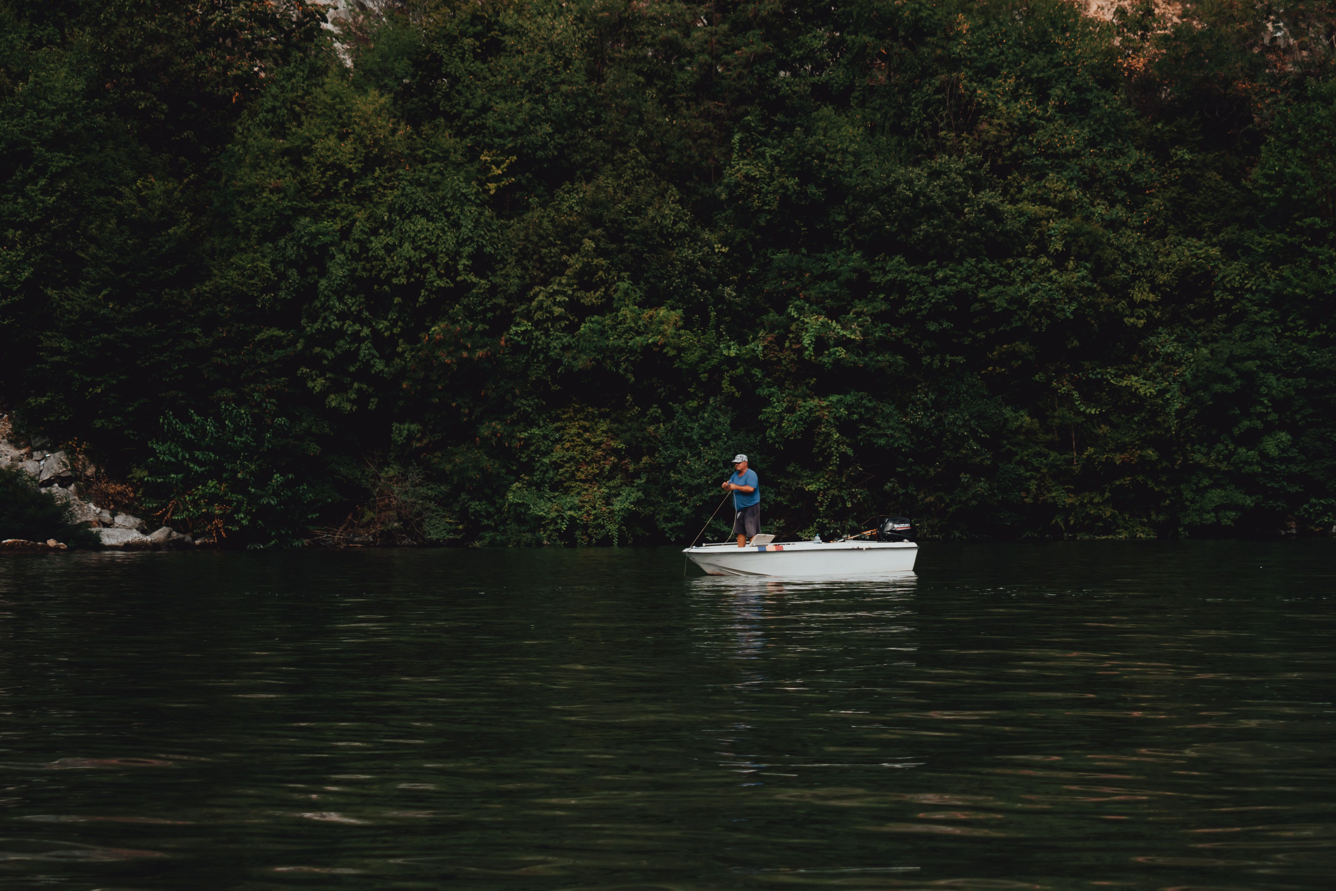 58,958+ Best Free River boat Stock Photos & Images · 100% Royalty-Free ...