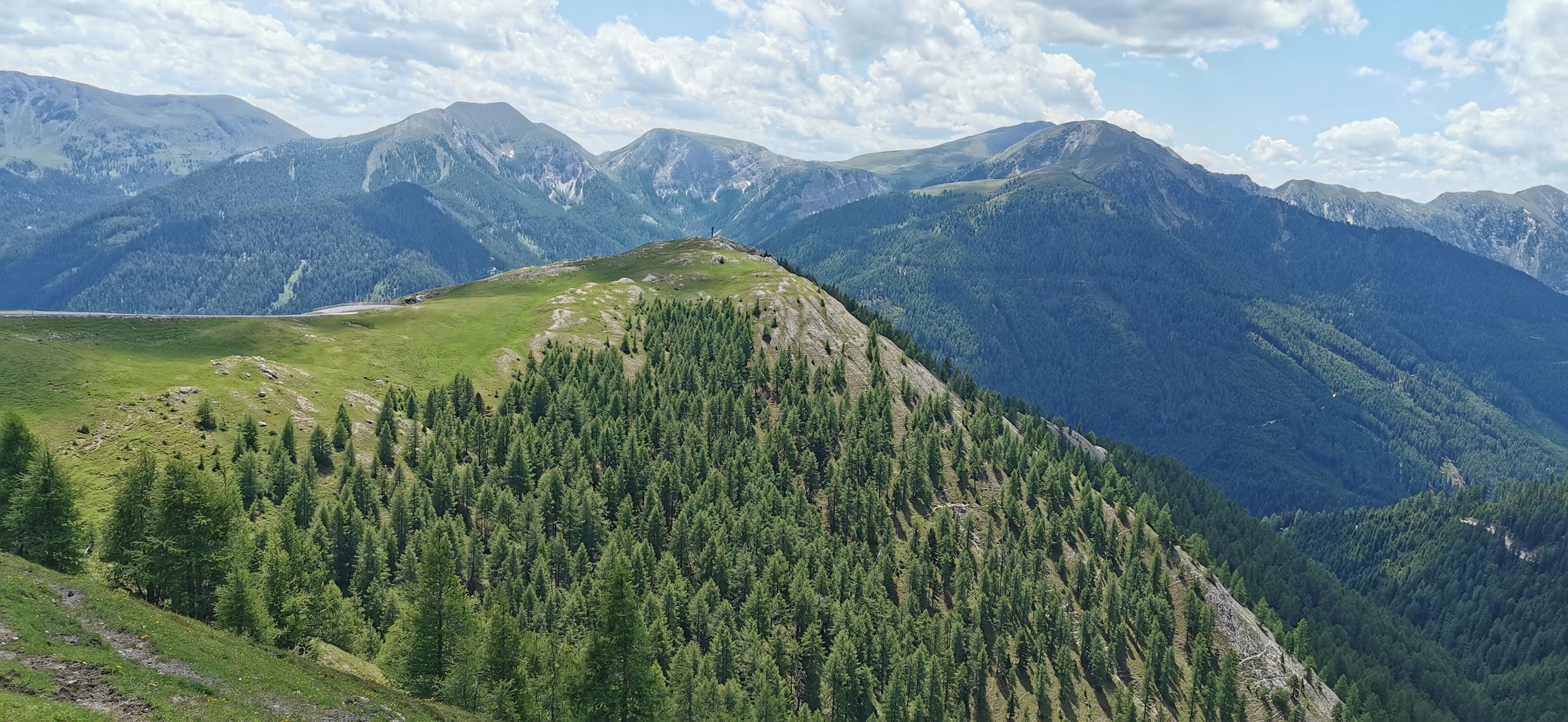 White and Gray Mountains · Free Stock Photo