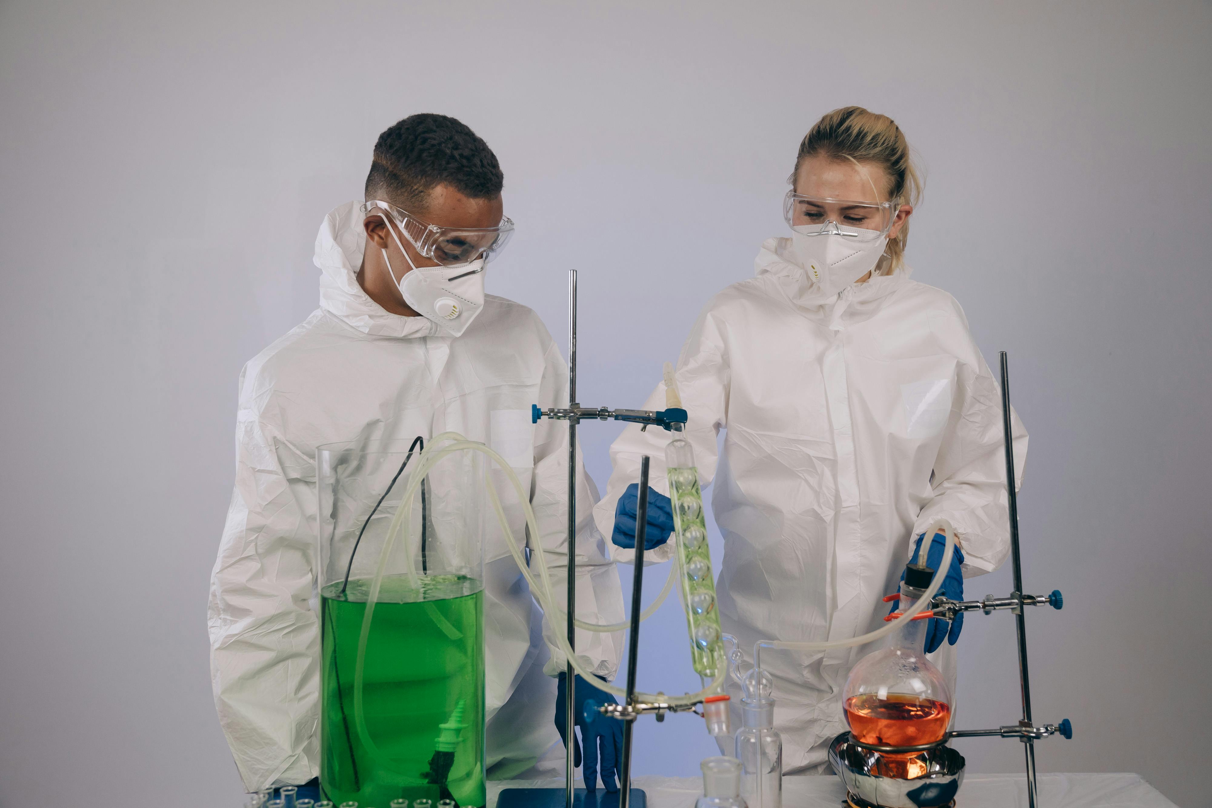 Science Teamwork Photos, Download The BEST Free Science Teamwork Stock ...