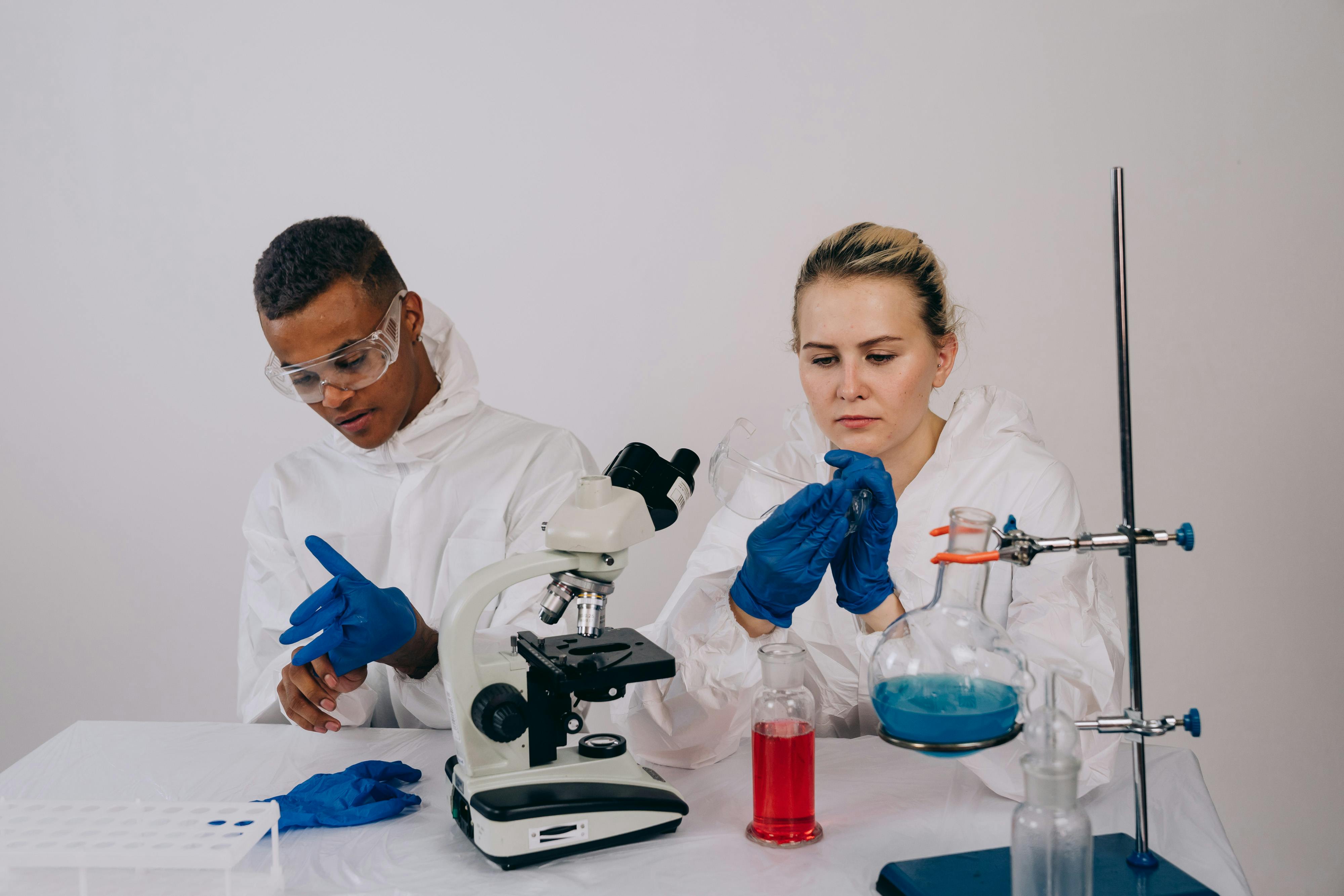 Scientist in Laboratory · Free Stock Photo