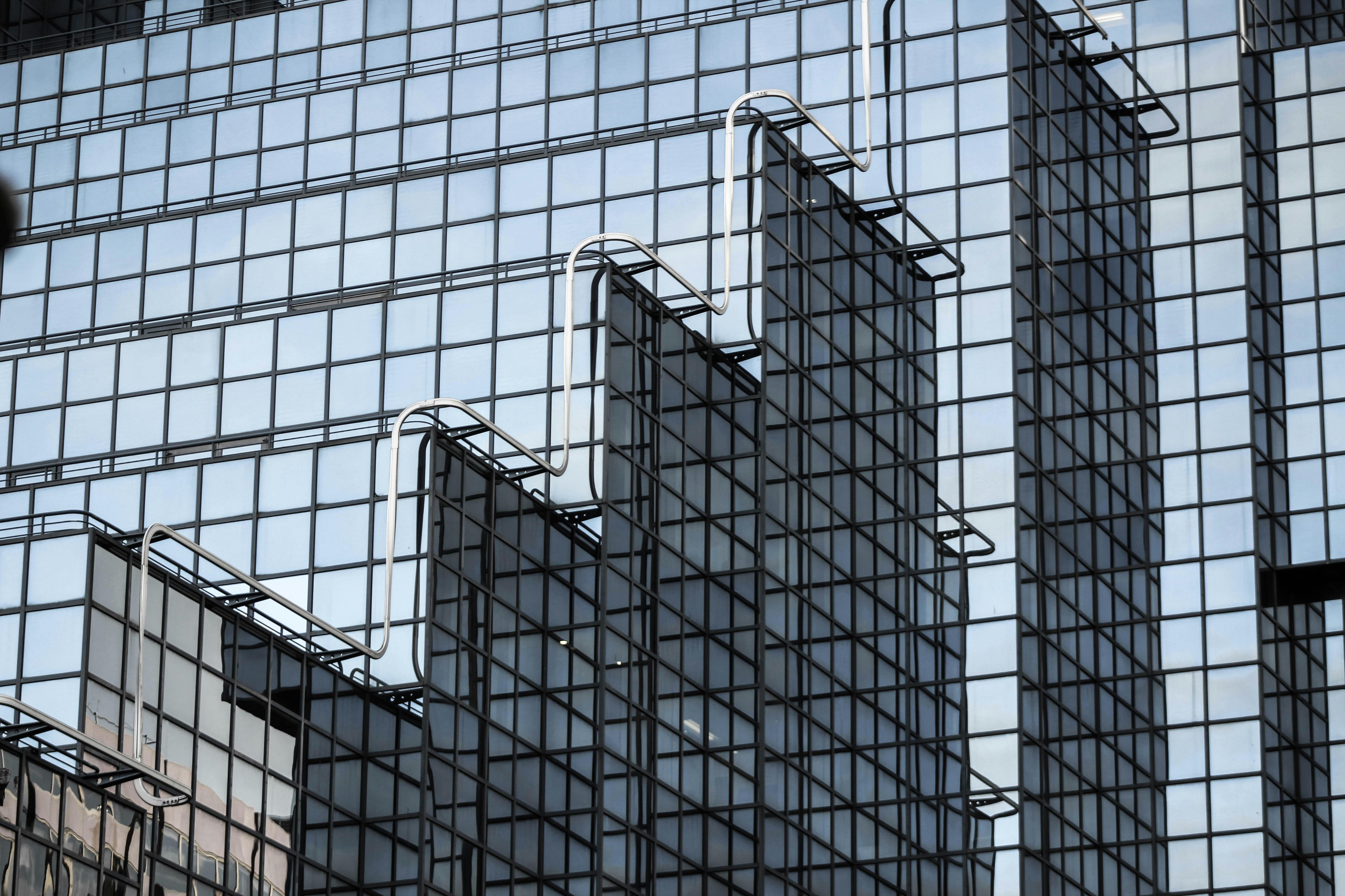 Glass Building · Free Stock Photo