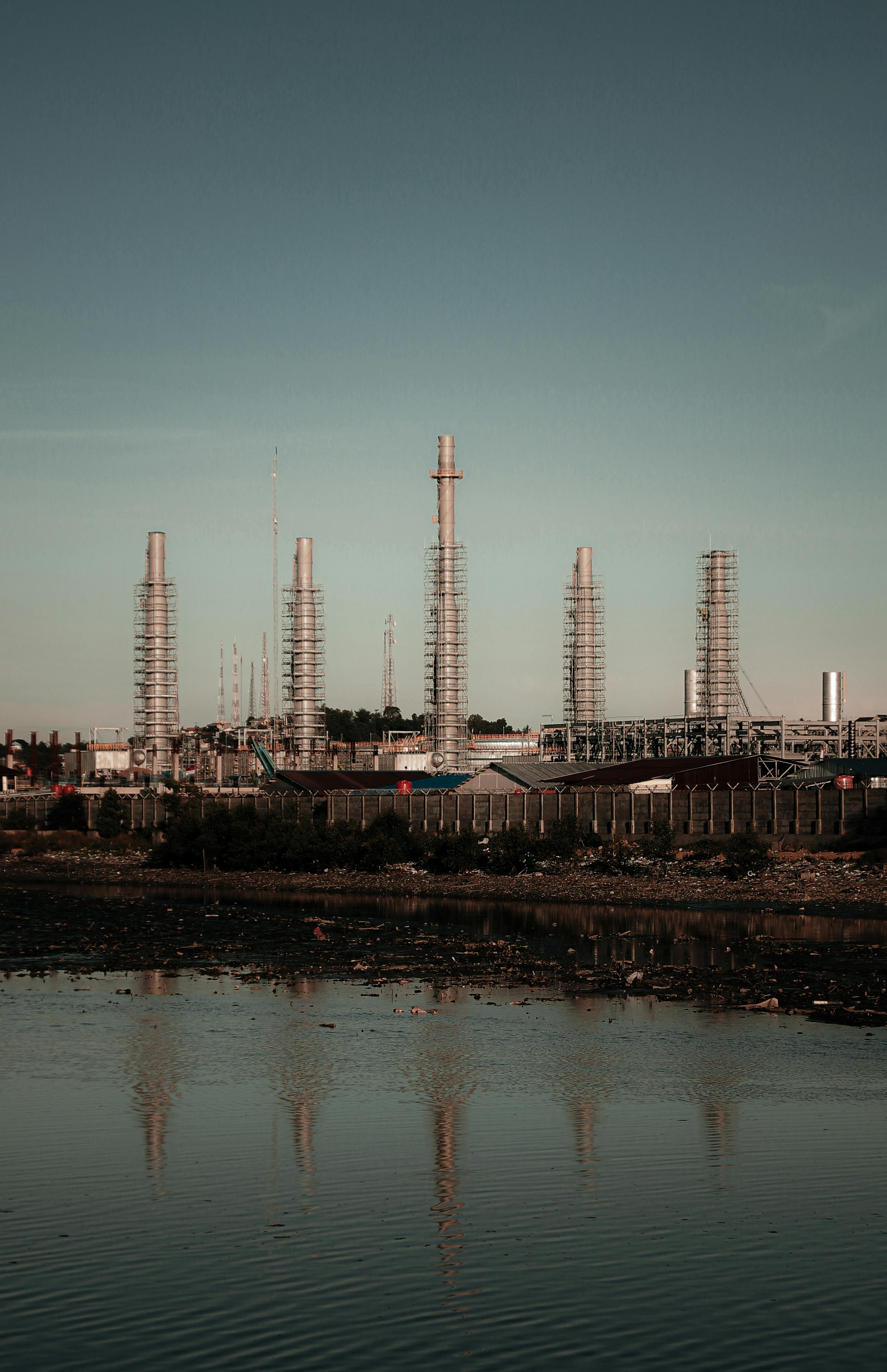 Refinery Photos, Download The BEST Free Refinery Stock Photos & HD Images