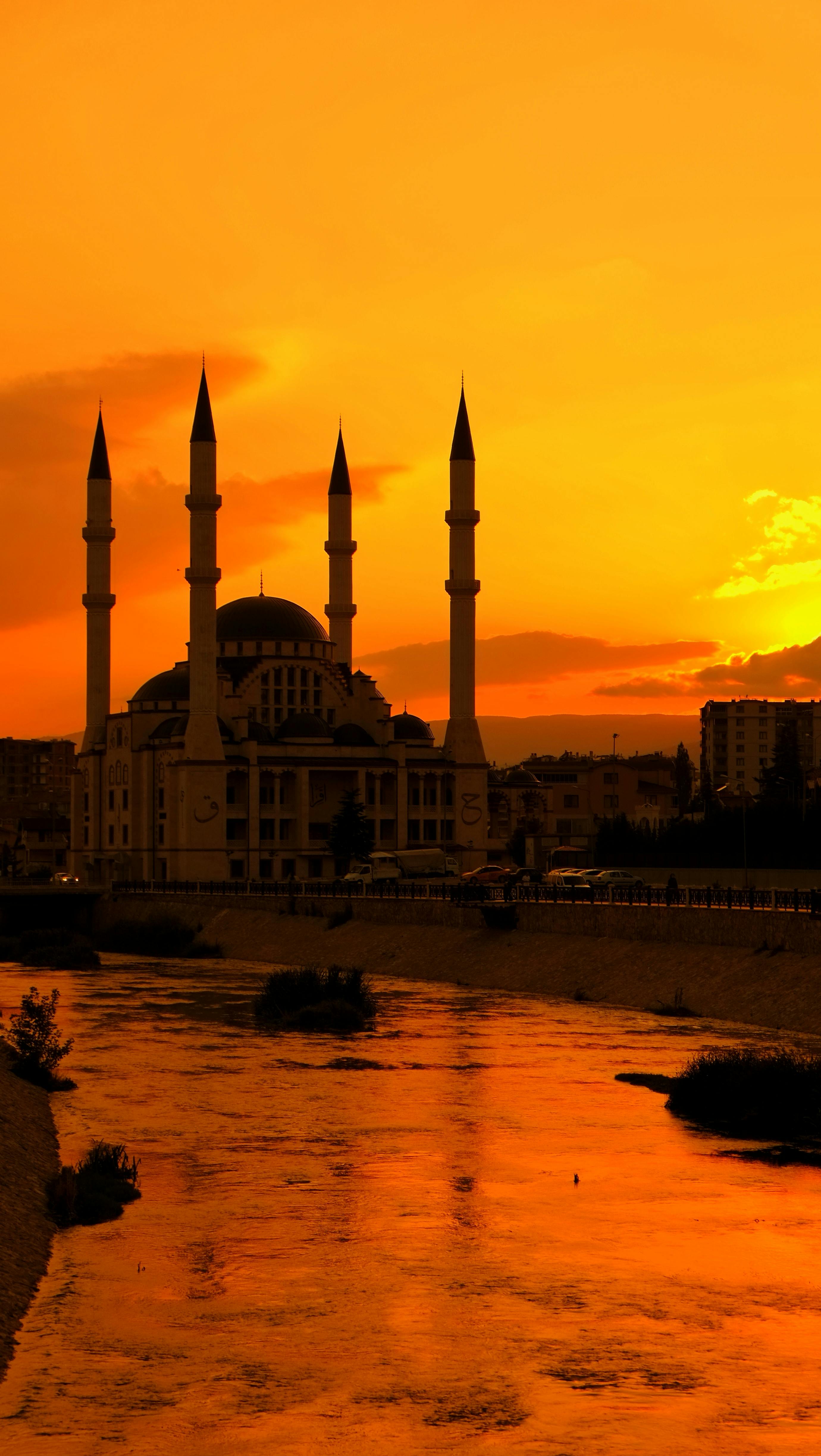 Silhouetted Mosque at Sunset · Free Stock Photo