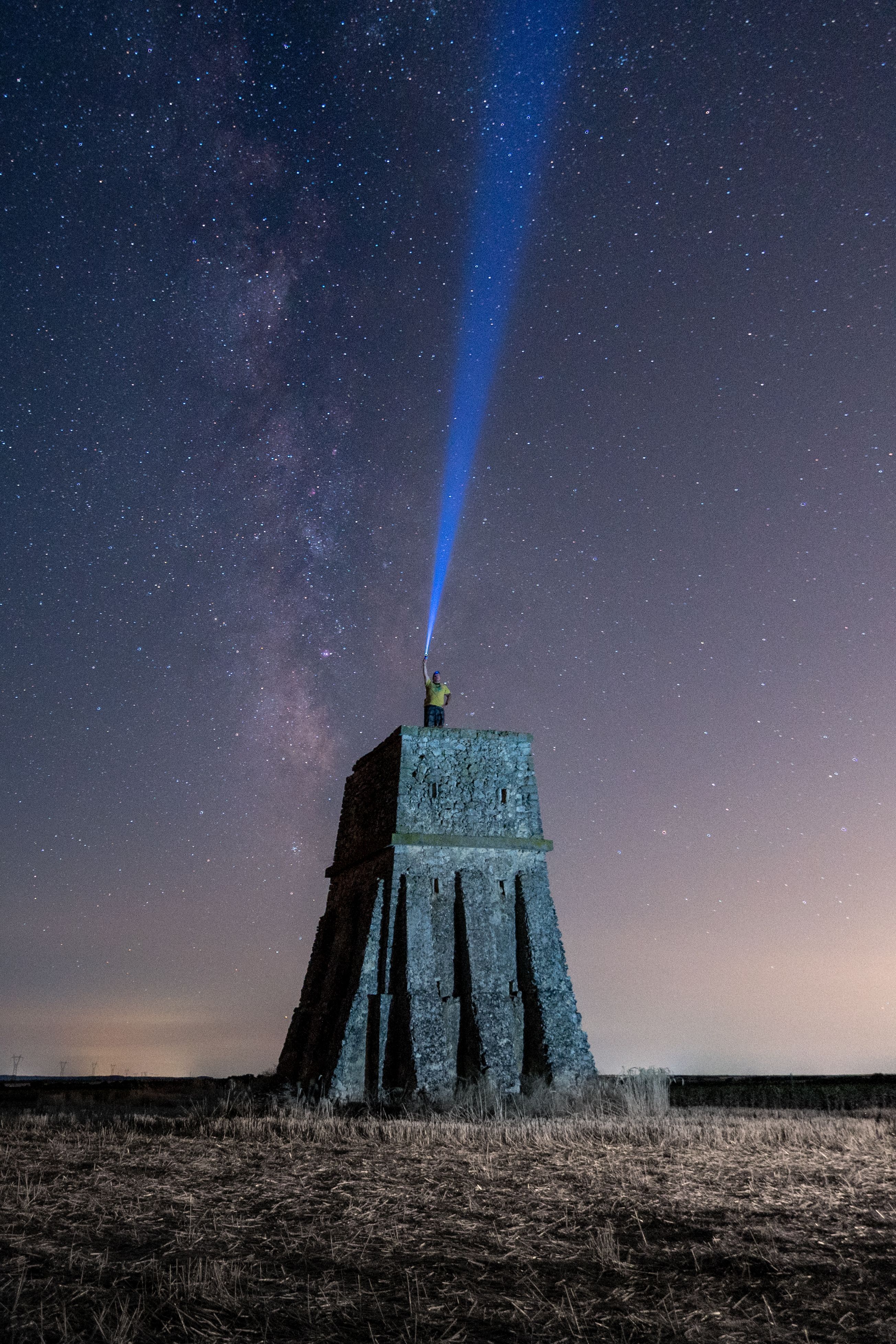 A Concrete Structure under a Starry Night Sky · Free Stock Photo