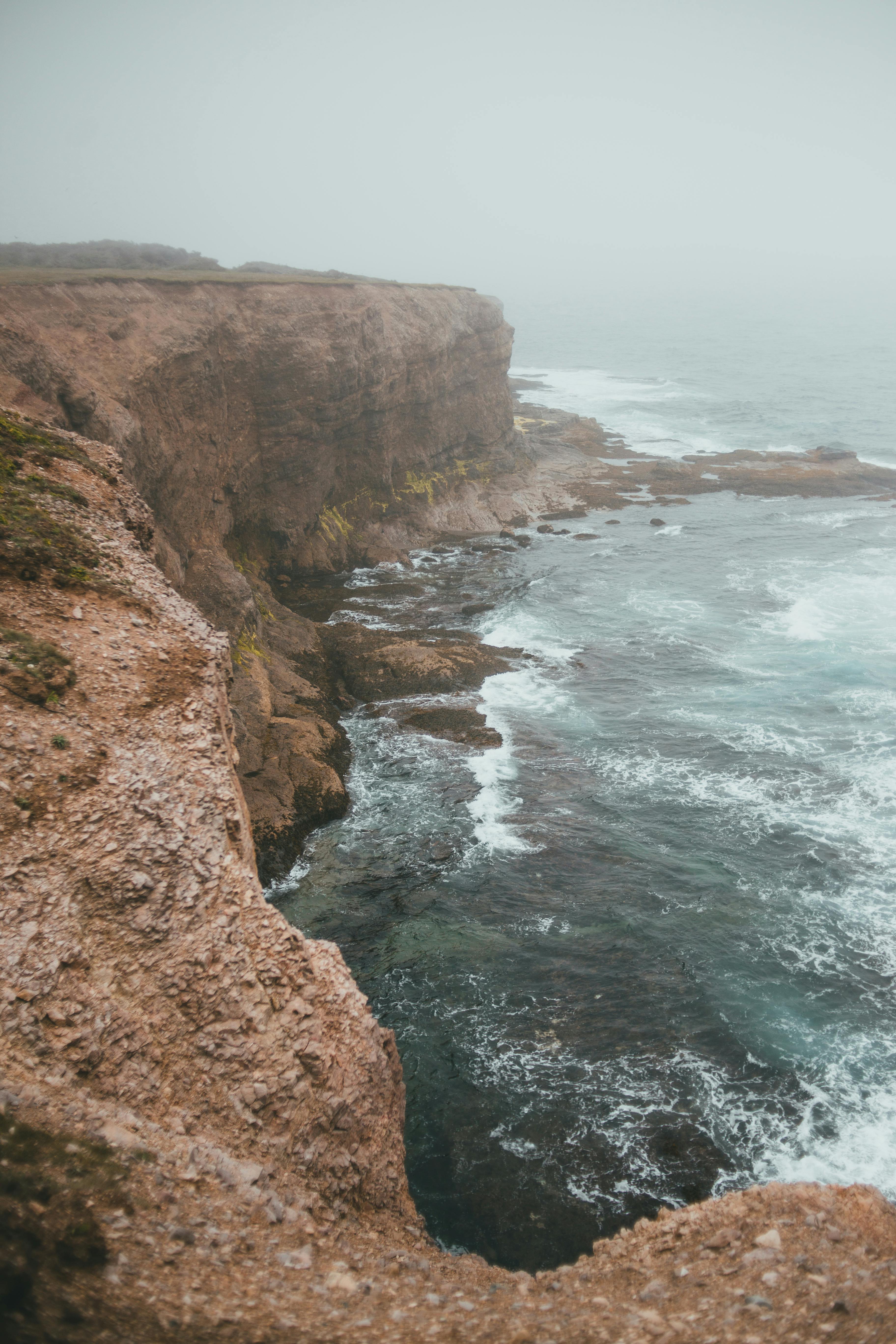 Rock Formations on the Coast · Free Stock Photo