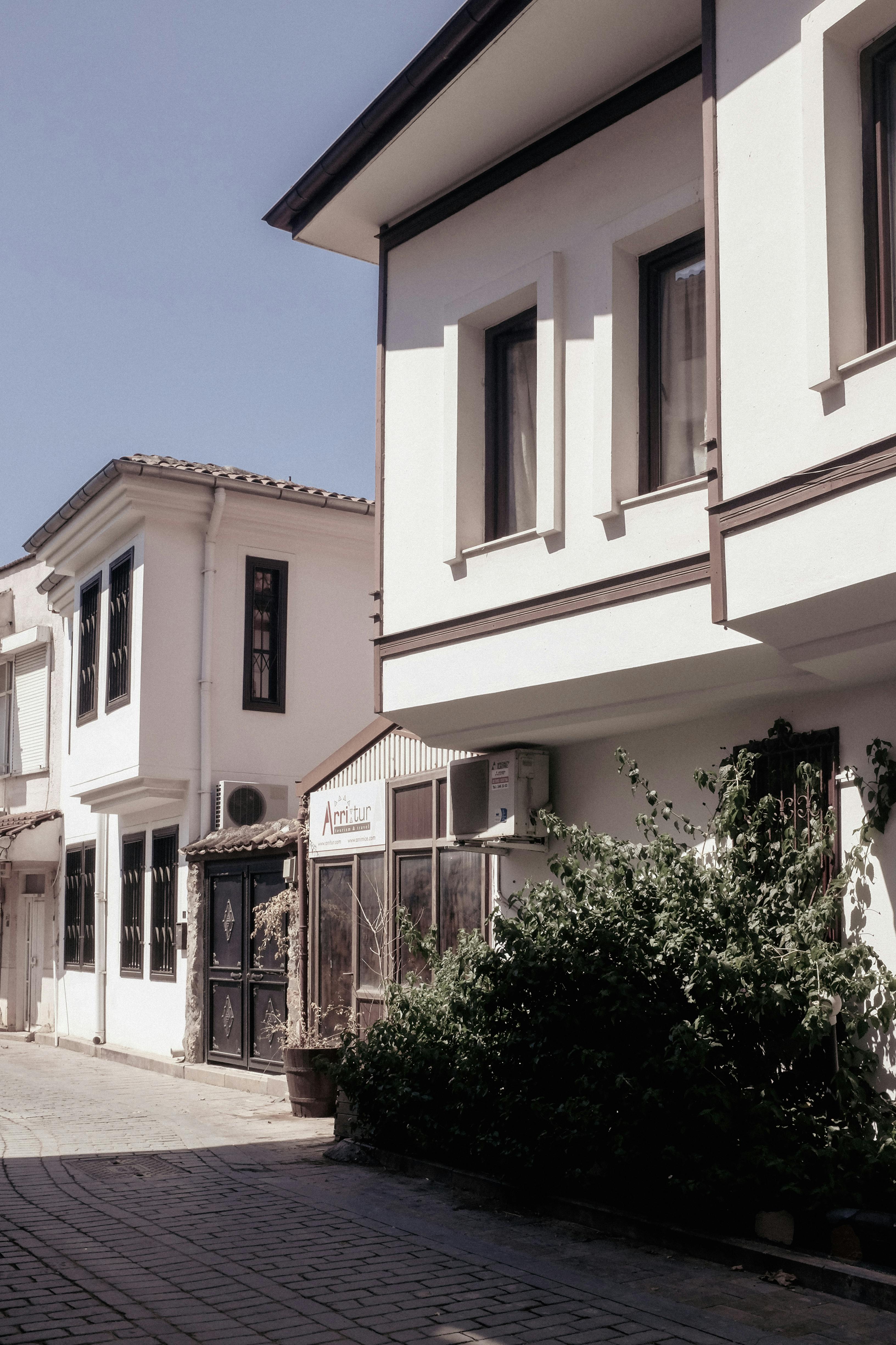 White Blue and Gray Concrete Building · Free Stock Photo