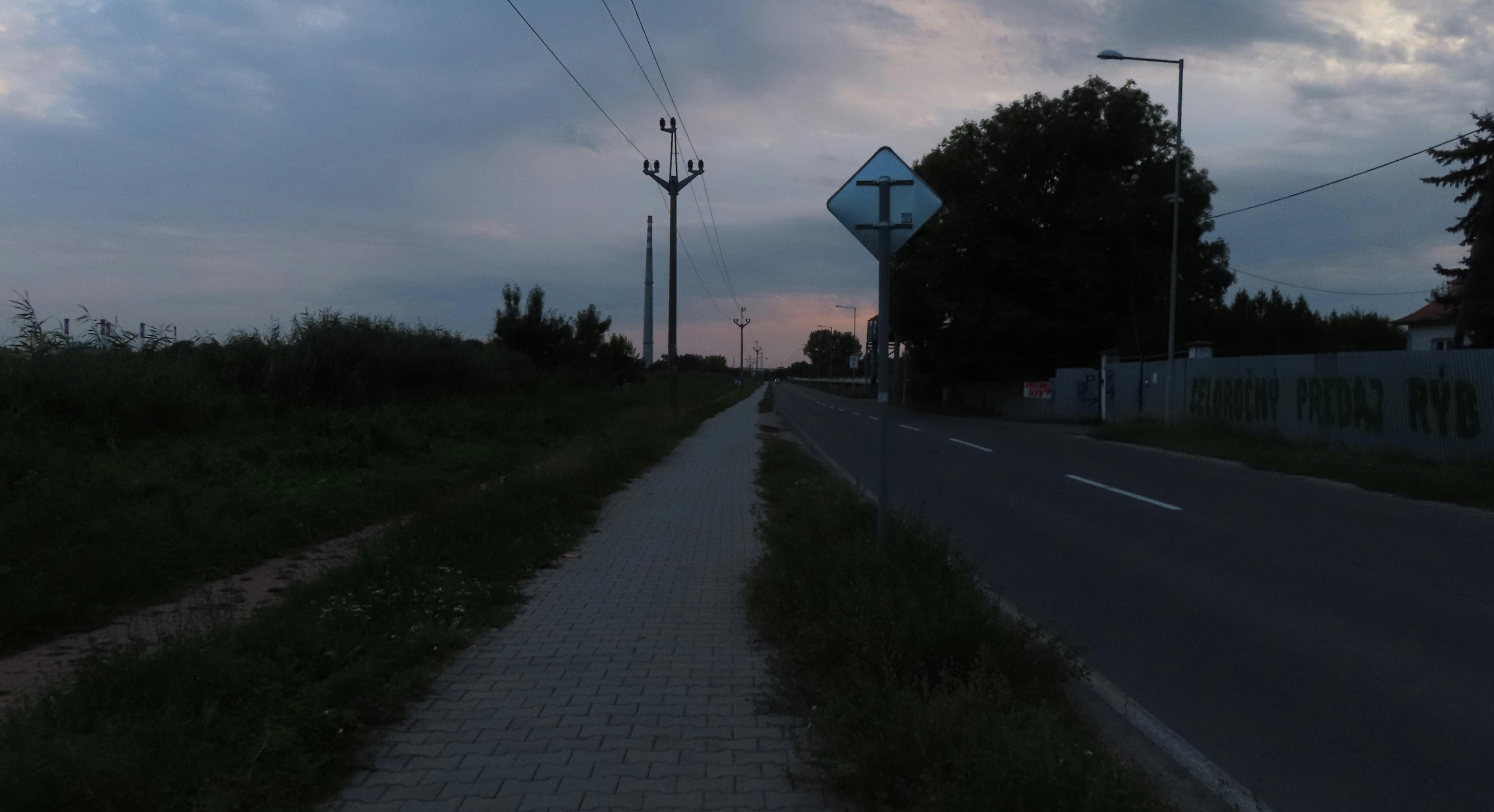 Liminal Spaces 17个图片和视频，由Will Bill Urban收藏