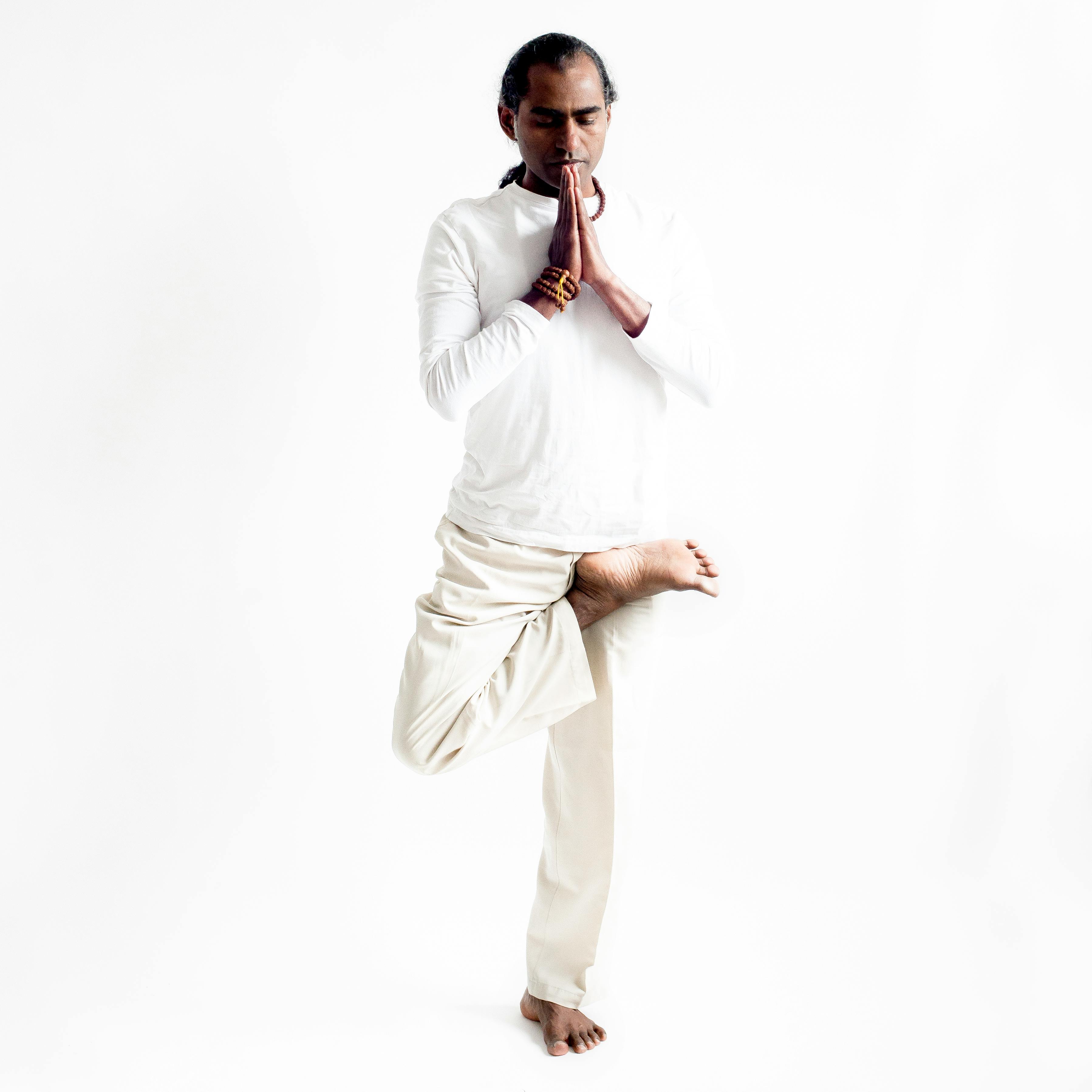 Foto de stock gratuita sobre meditación, mujer, ojos cerrados, fotos de ...