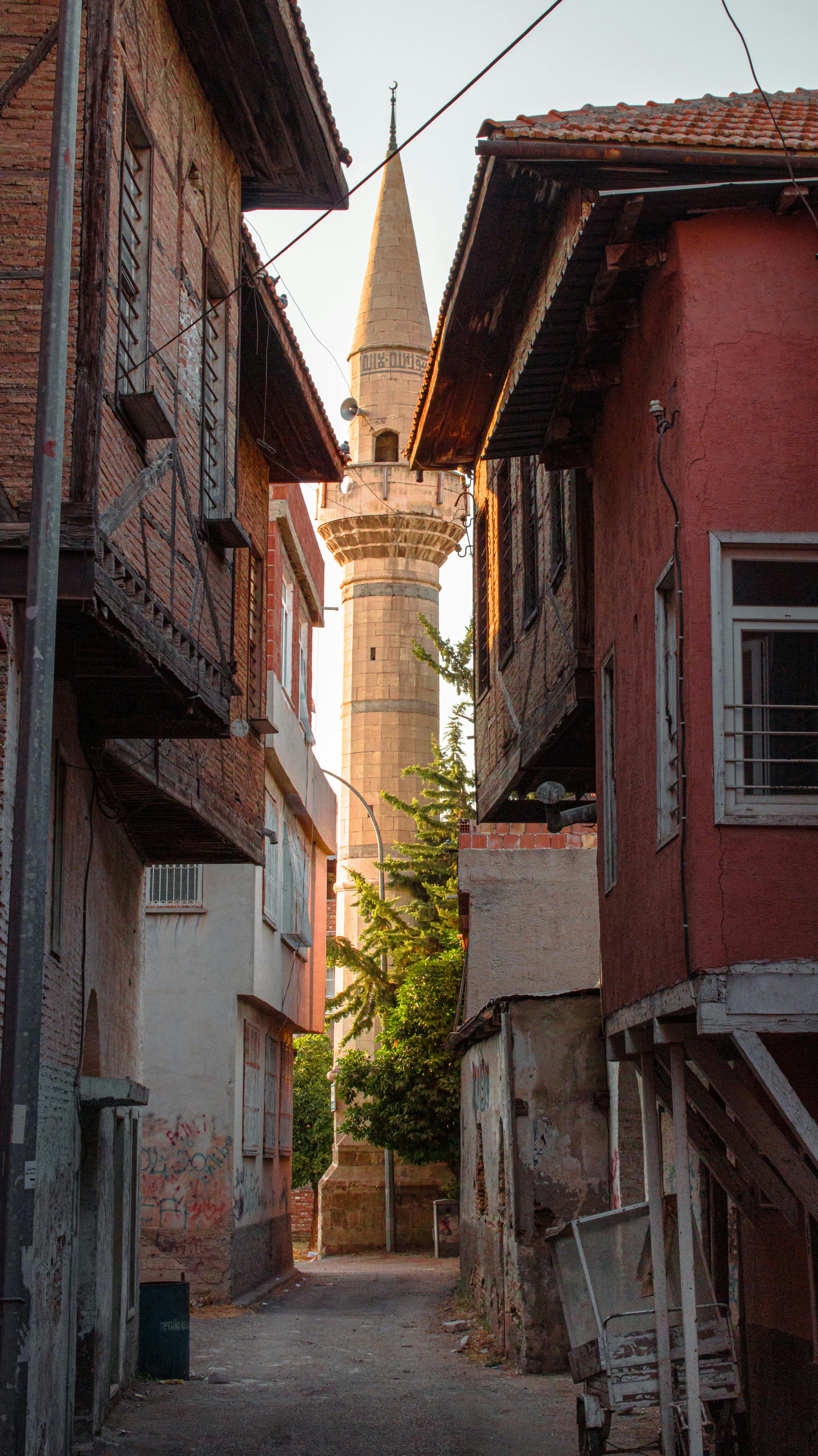An Alley between Buildings · Free Stock Photo
