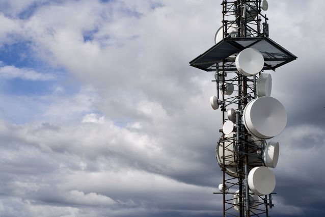 T-Mobile 4G LTE CellSpot Mini Cell Tower Solution